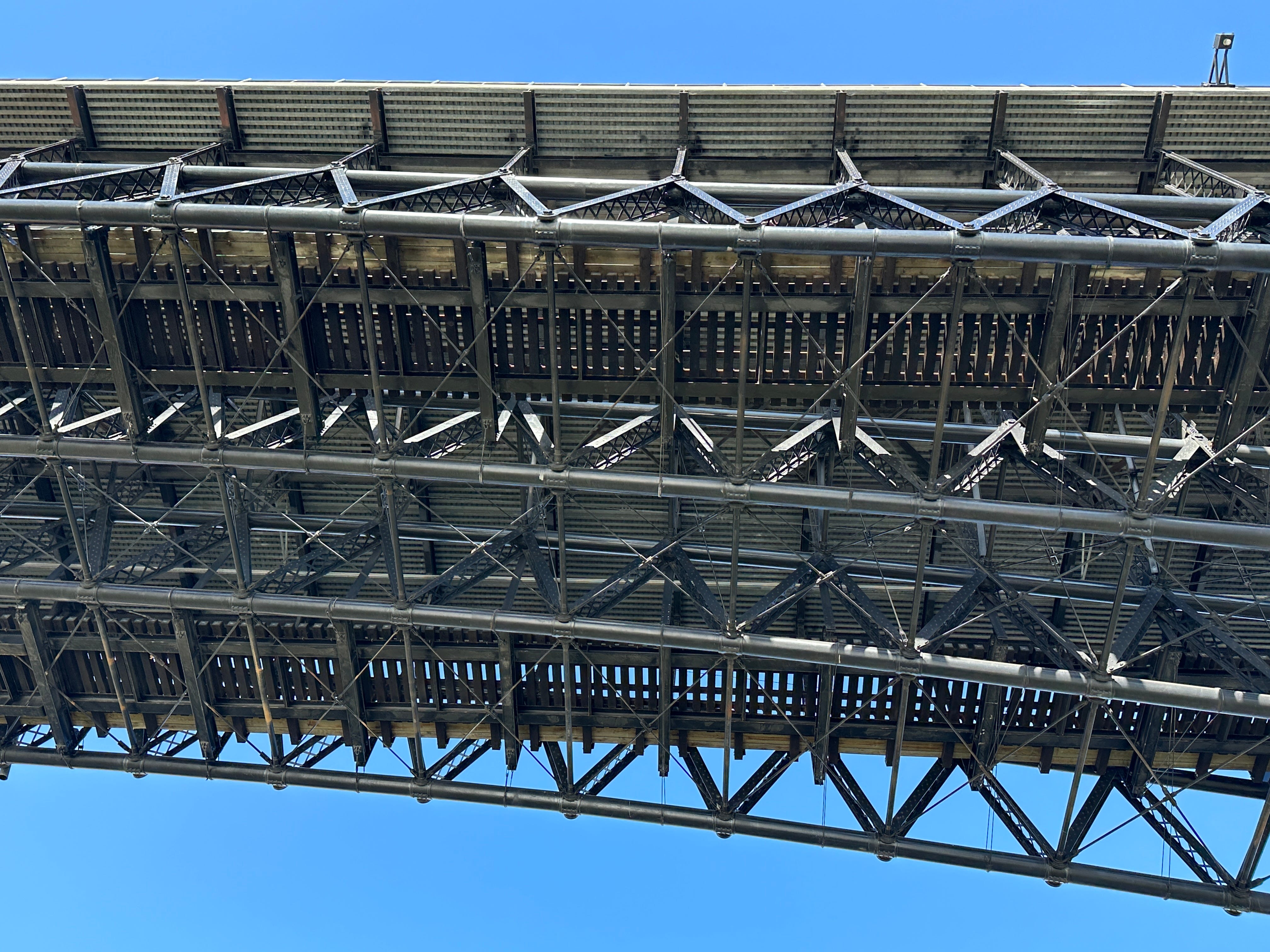 Bridges, shipwrecks, and salvage: St. Louis riverfront history