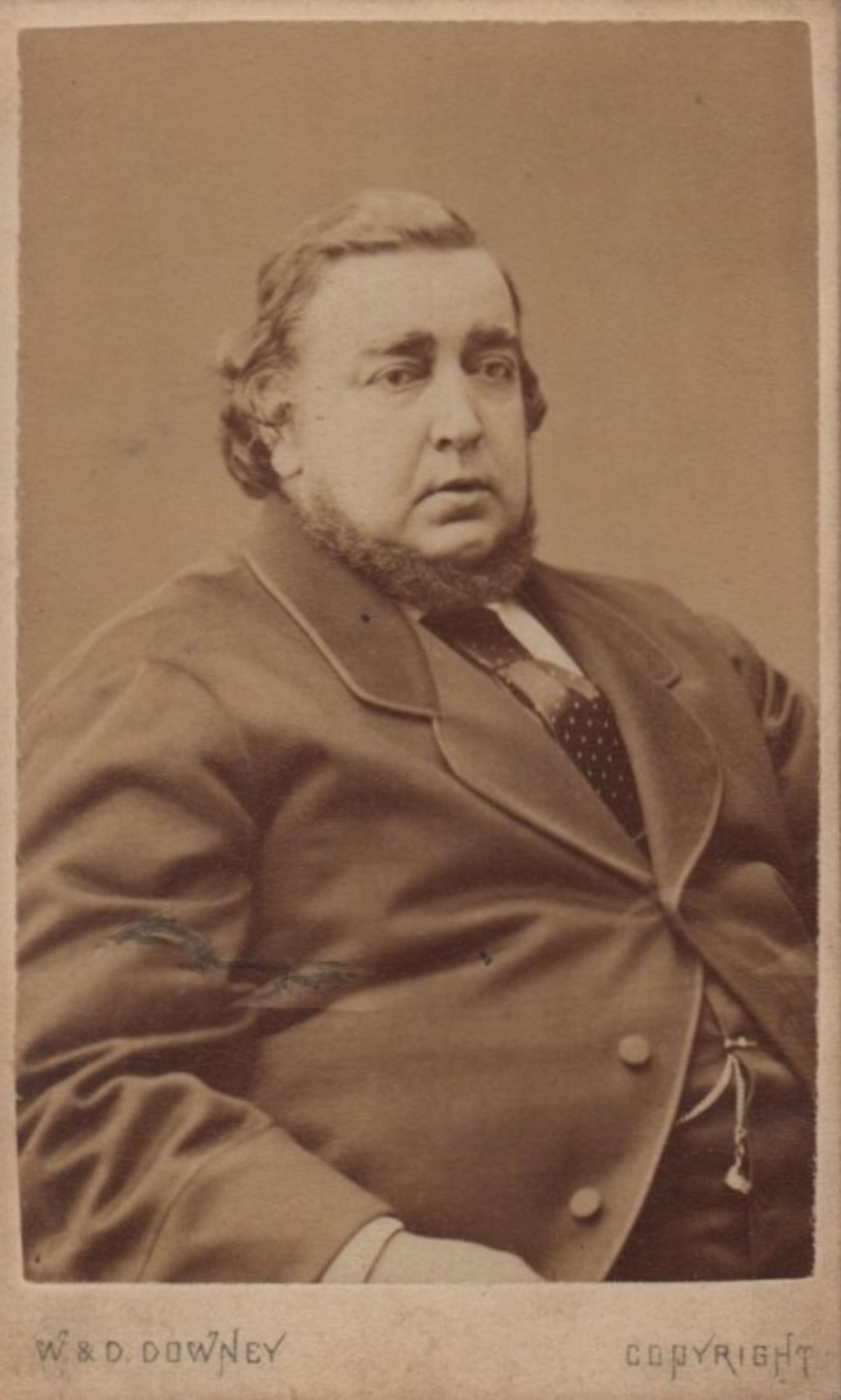 ⌾Curio #19 - Roger Tichborne, English Pubs & The Spy From Cairo