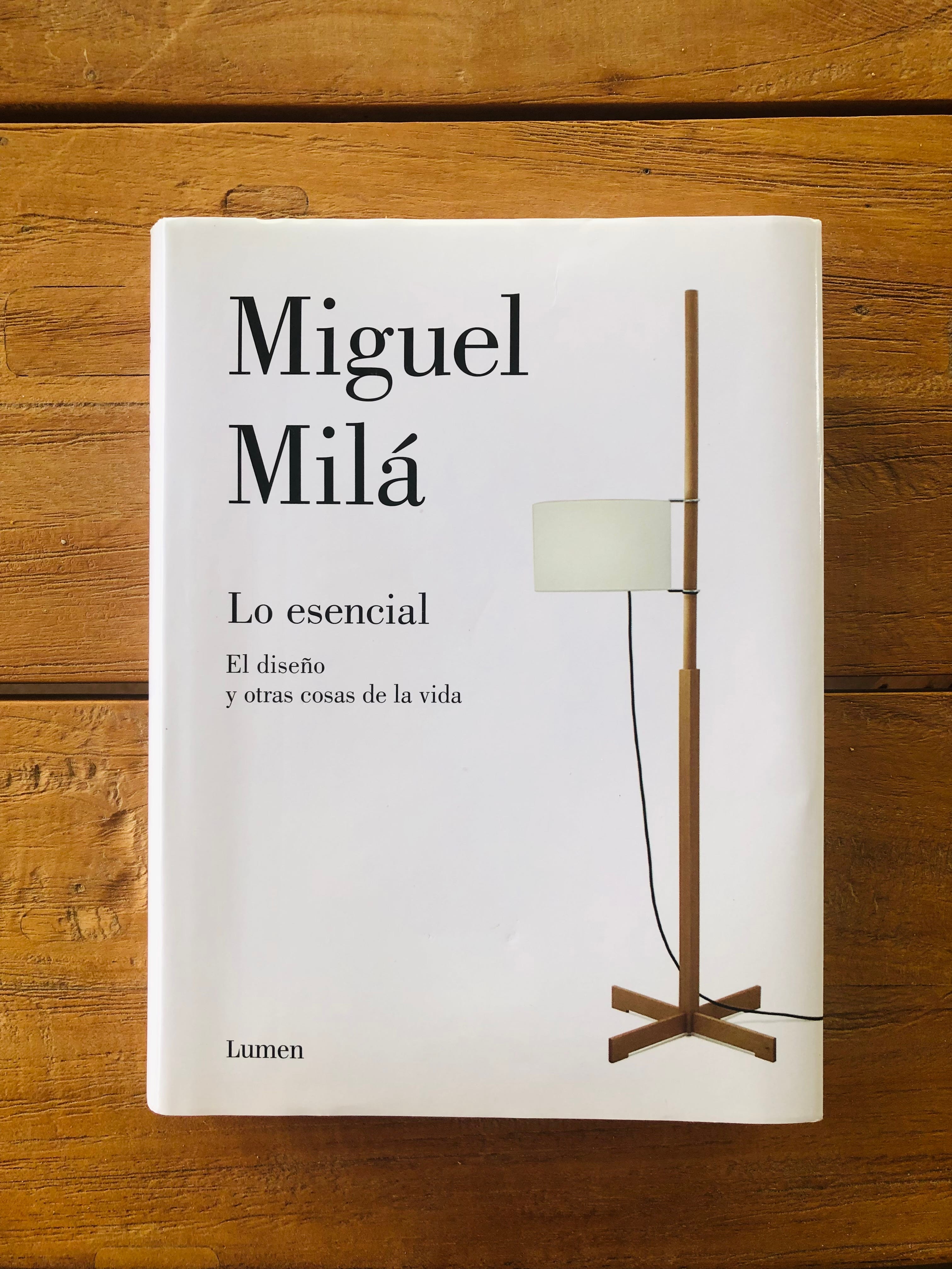 Discretamente útil - by Helena Farré Vallejo - PLANTA34