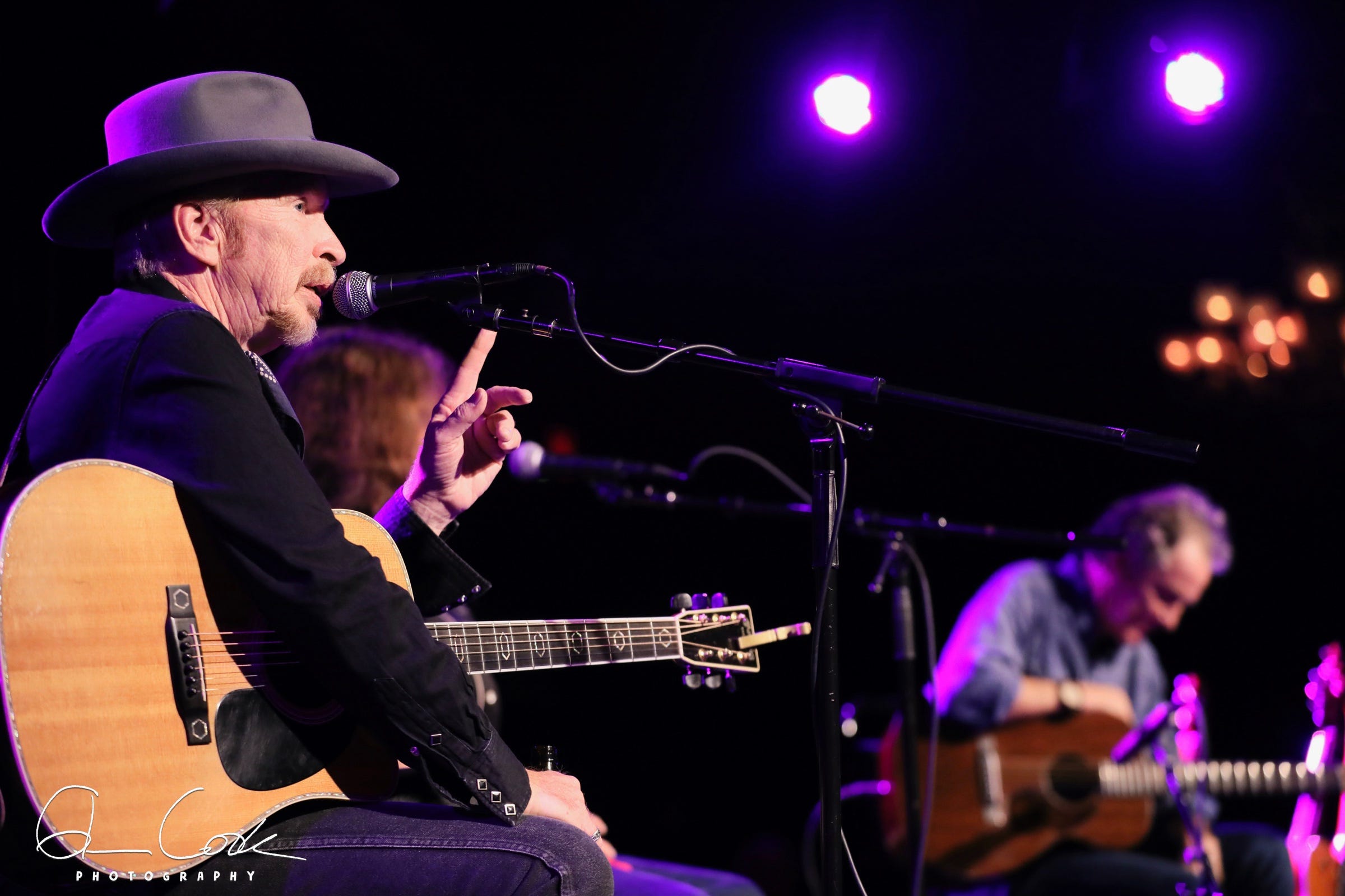 Interview: Dave Alvin, Part 2 - by Glenn Cook