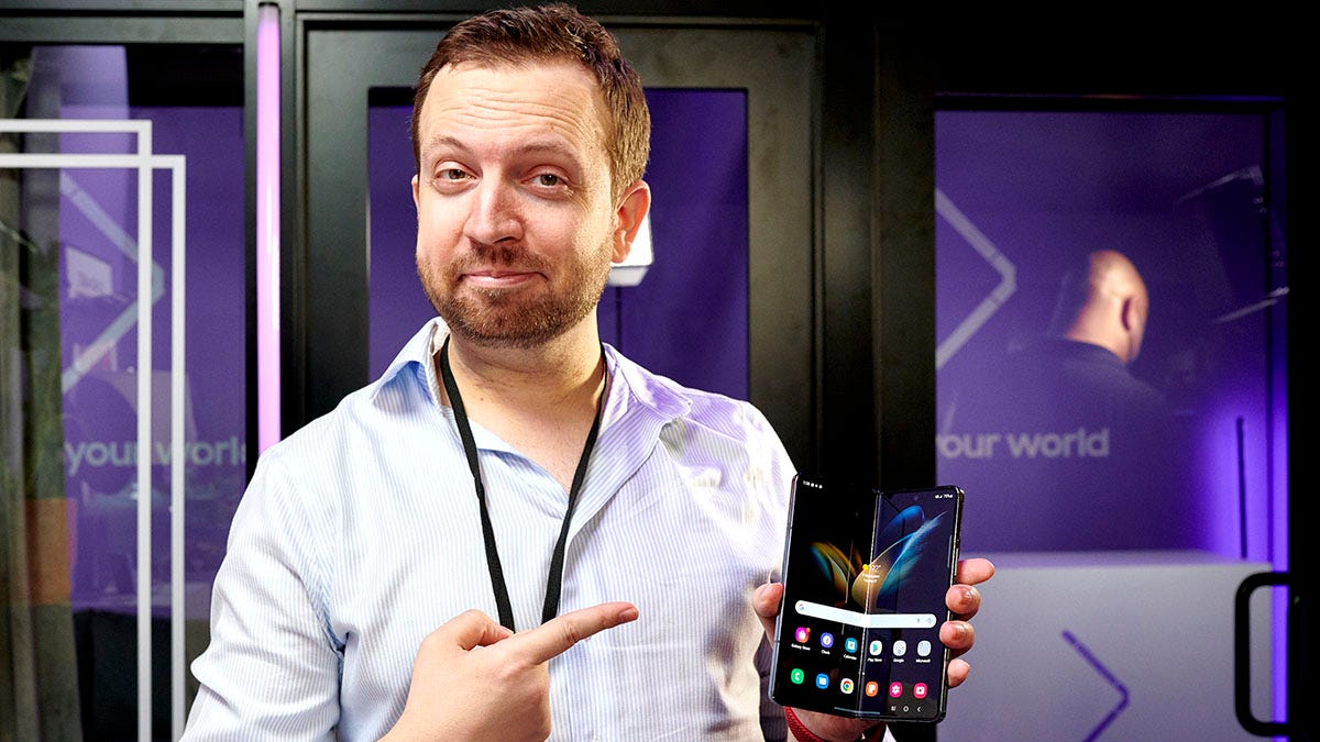 Samsung Galaxy Z Fold 4 review: it's up to the multi-task