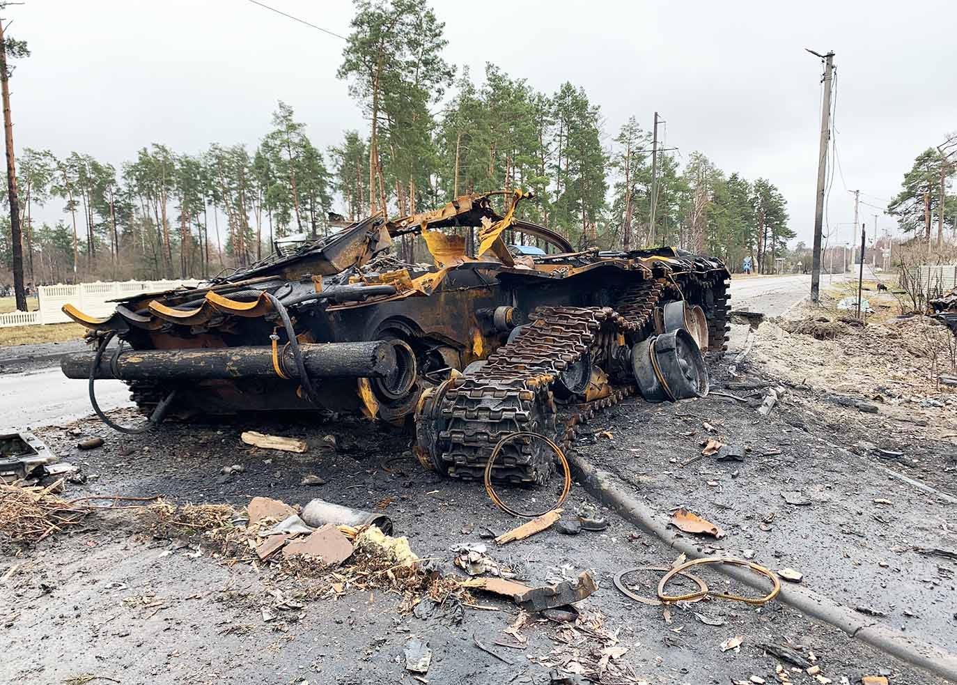 On Ukraine's Front Lines, a First-time War Reporter Gets the Story at a ...