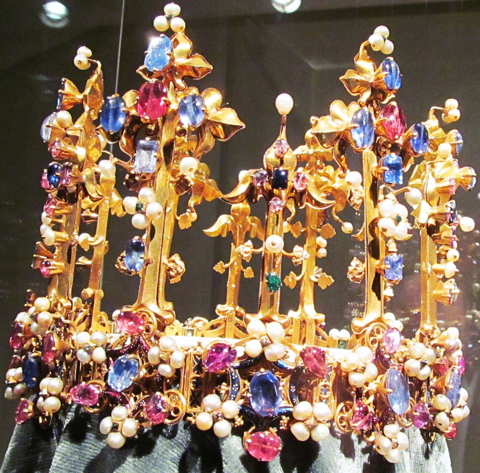 A Royal Wedding Tiara...From the 14th Century