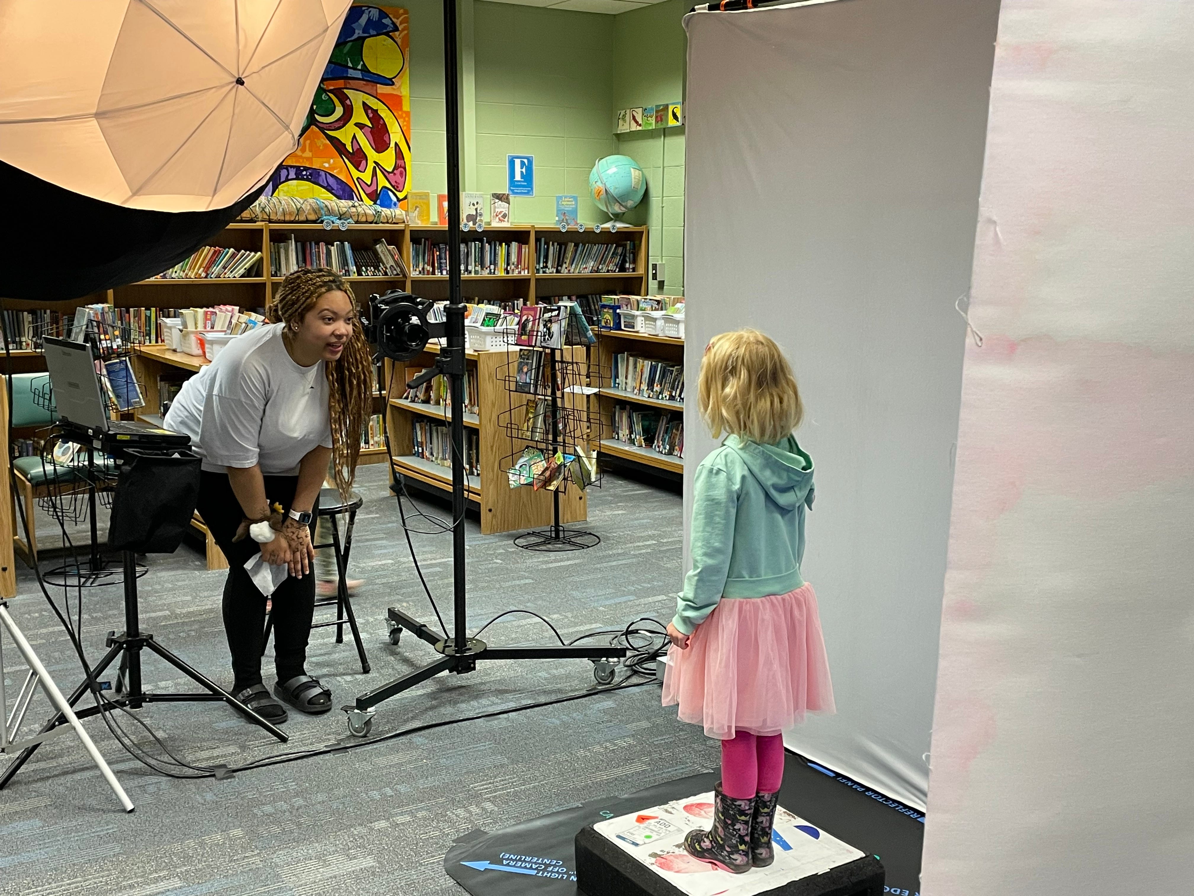 Picture Retakes - by Damon Hargraves - Puffin Press