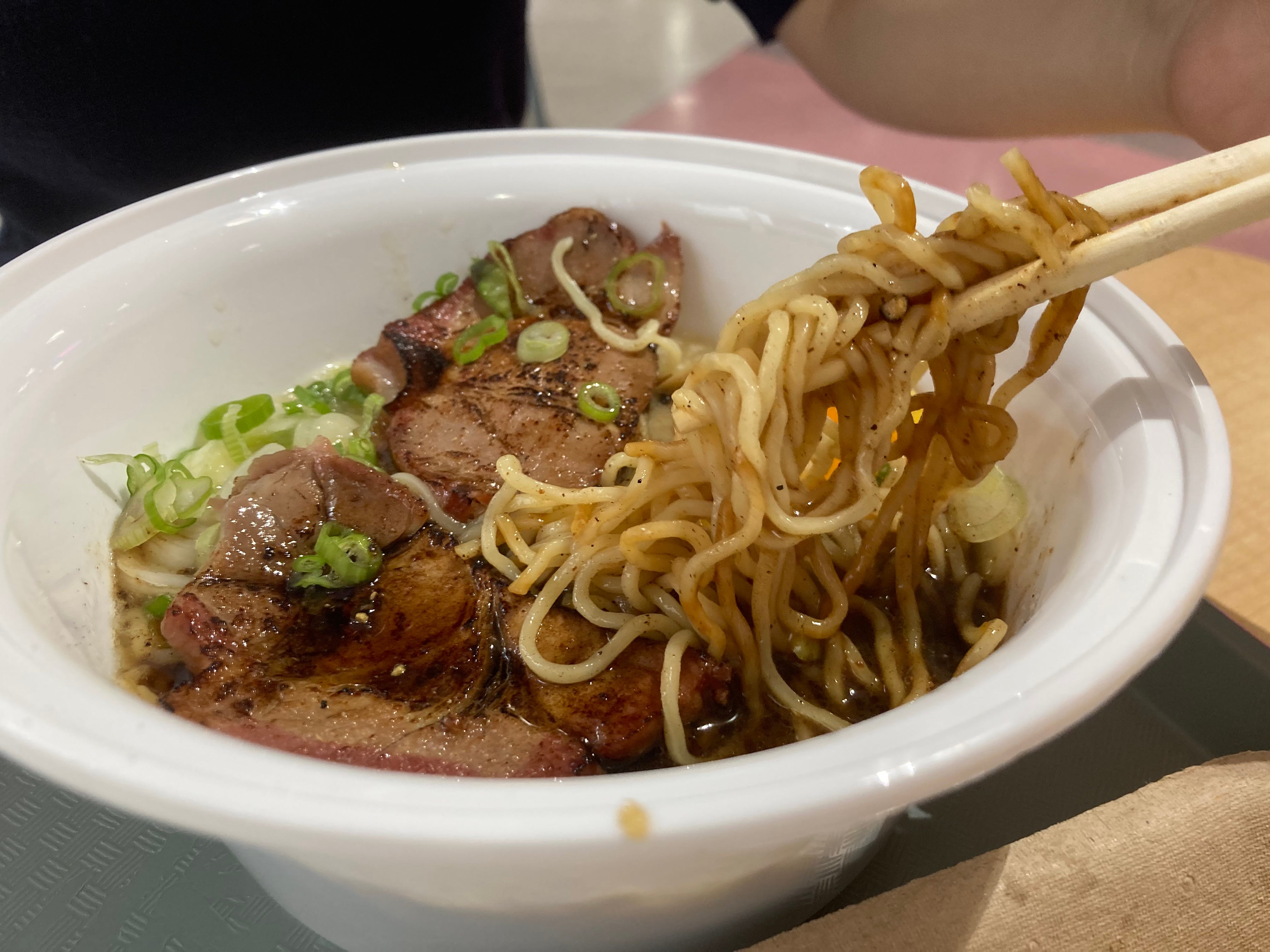 TORIMARU - RAMEN REVIEW (SHOYU + BLACK)