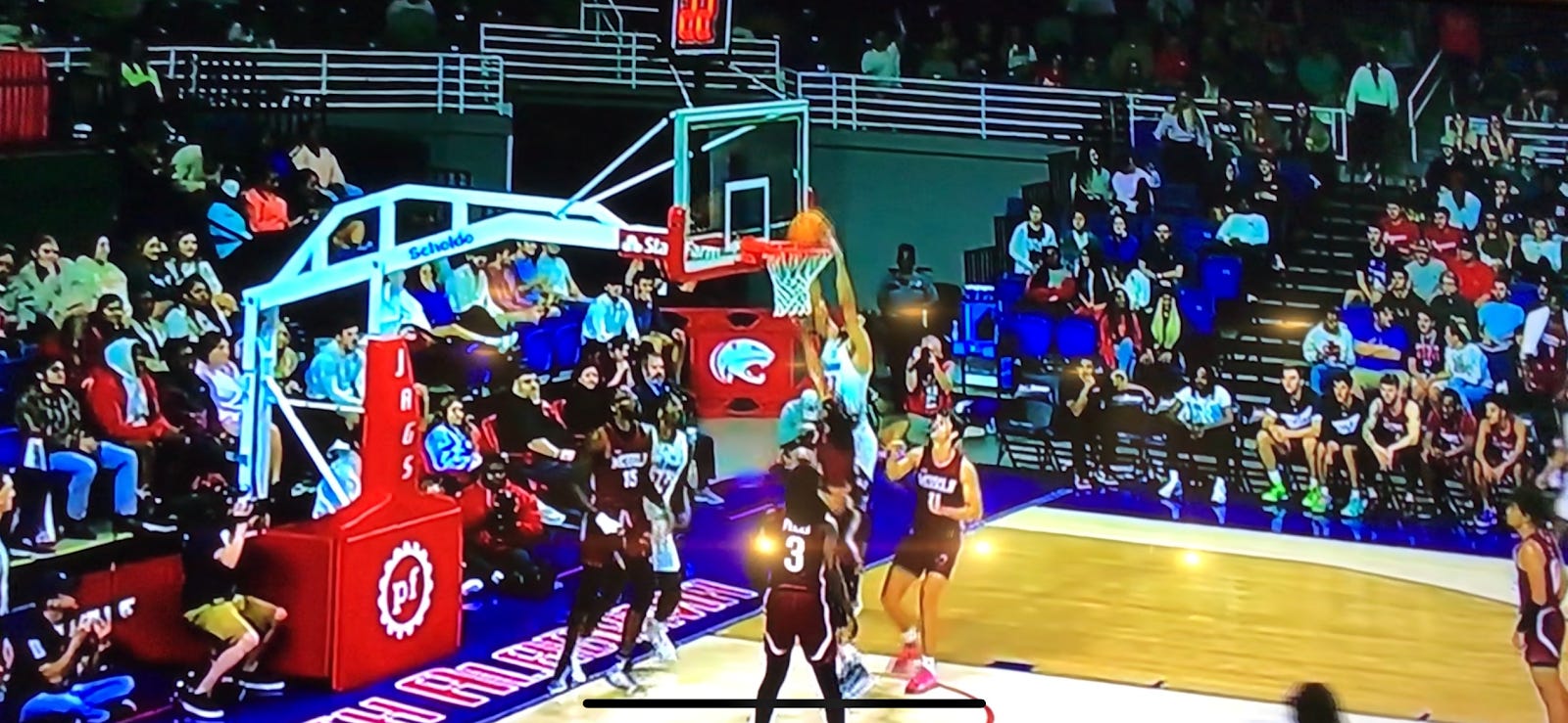 Lots of action coming up for Aussies in NCAAB