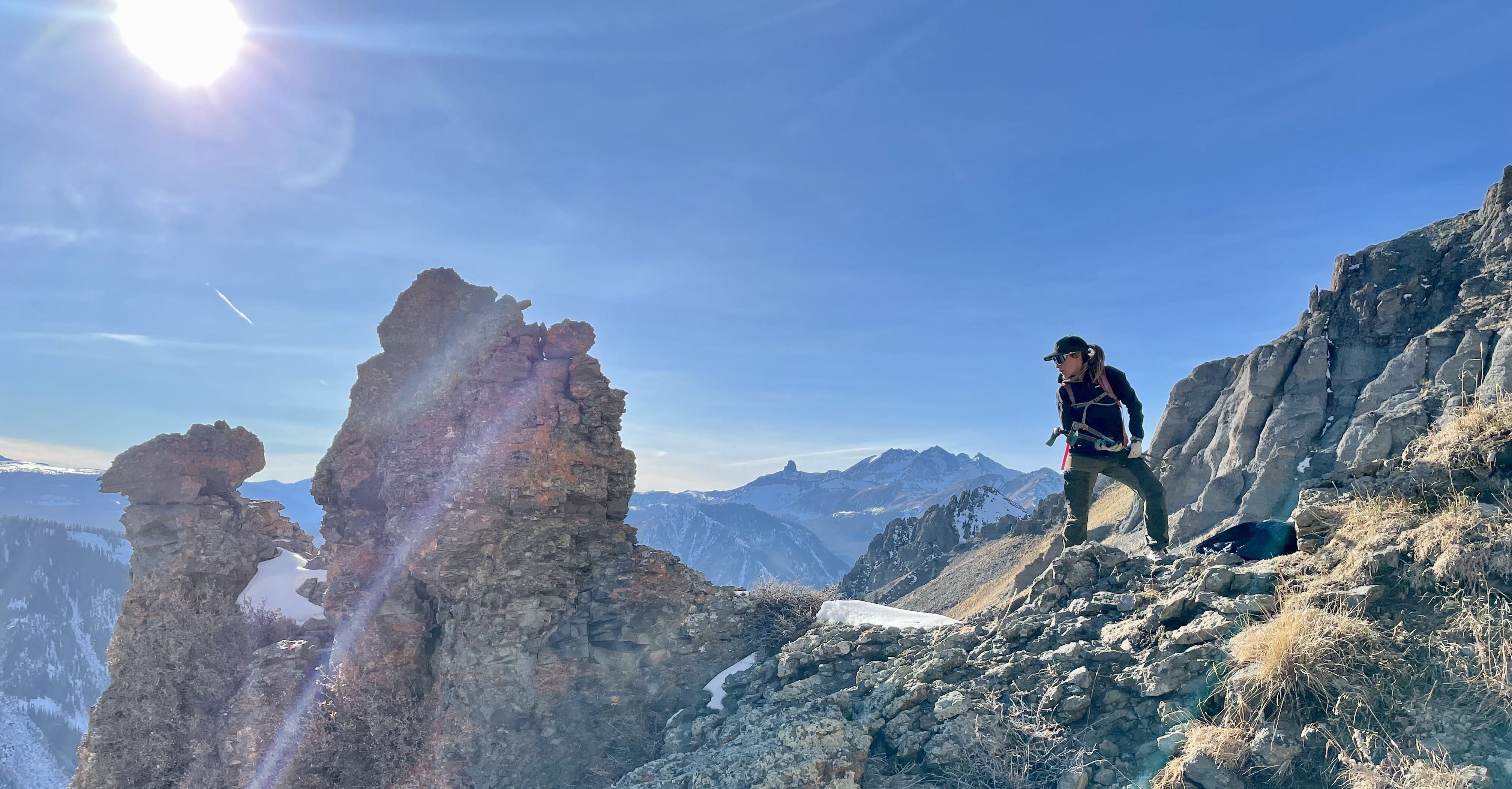 Kelton Wright Moved to Cabin in the Mountains (and Now She Can't Stop Breaking Her Teeth!)