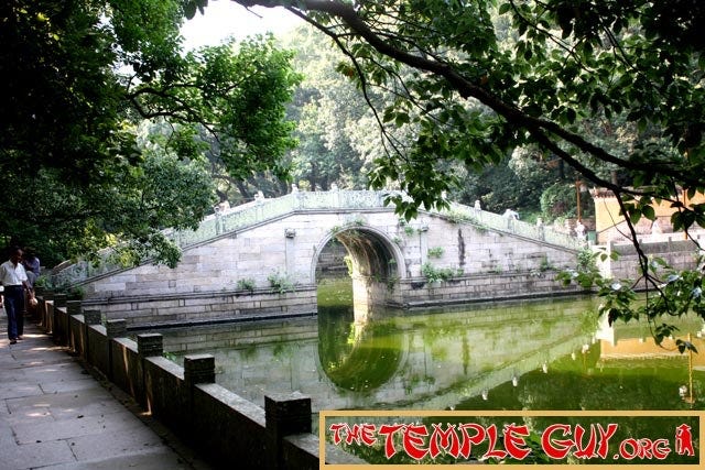 Ep. 118: Fayu Temple, Putuoshan - by James Baquet