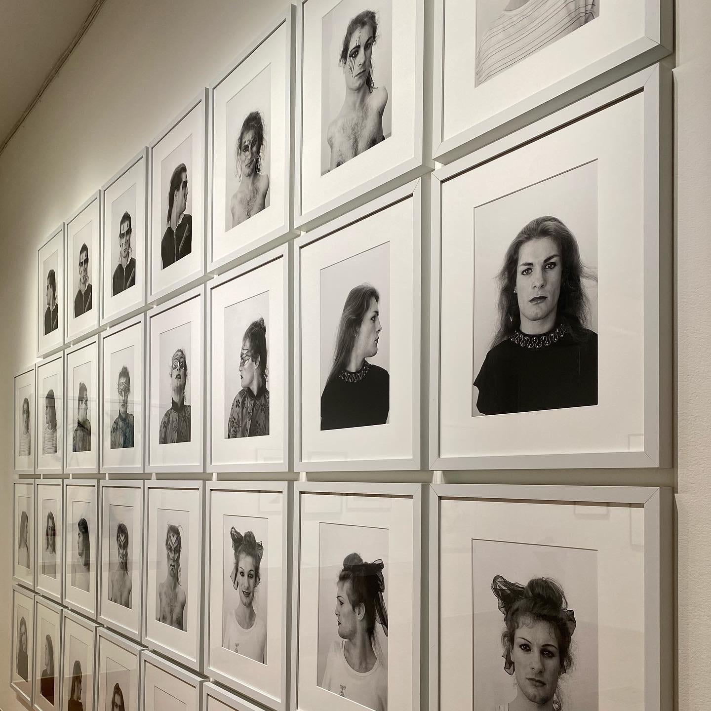 Meeting Lorenza. - by Barry Lee - Portal Hopping