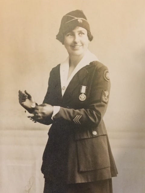 🪖This Veterans Day: Honoring The Hello Girls —Switchboard Soldiers of ...