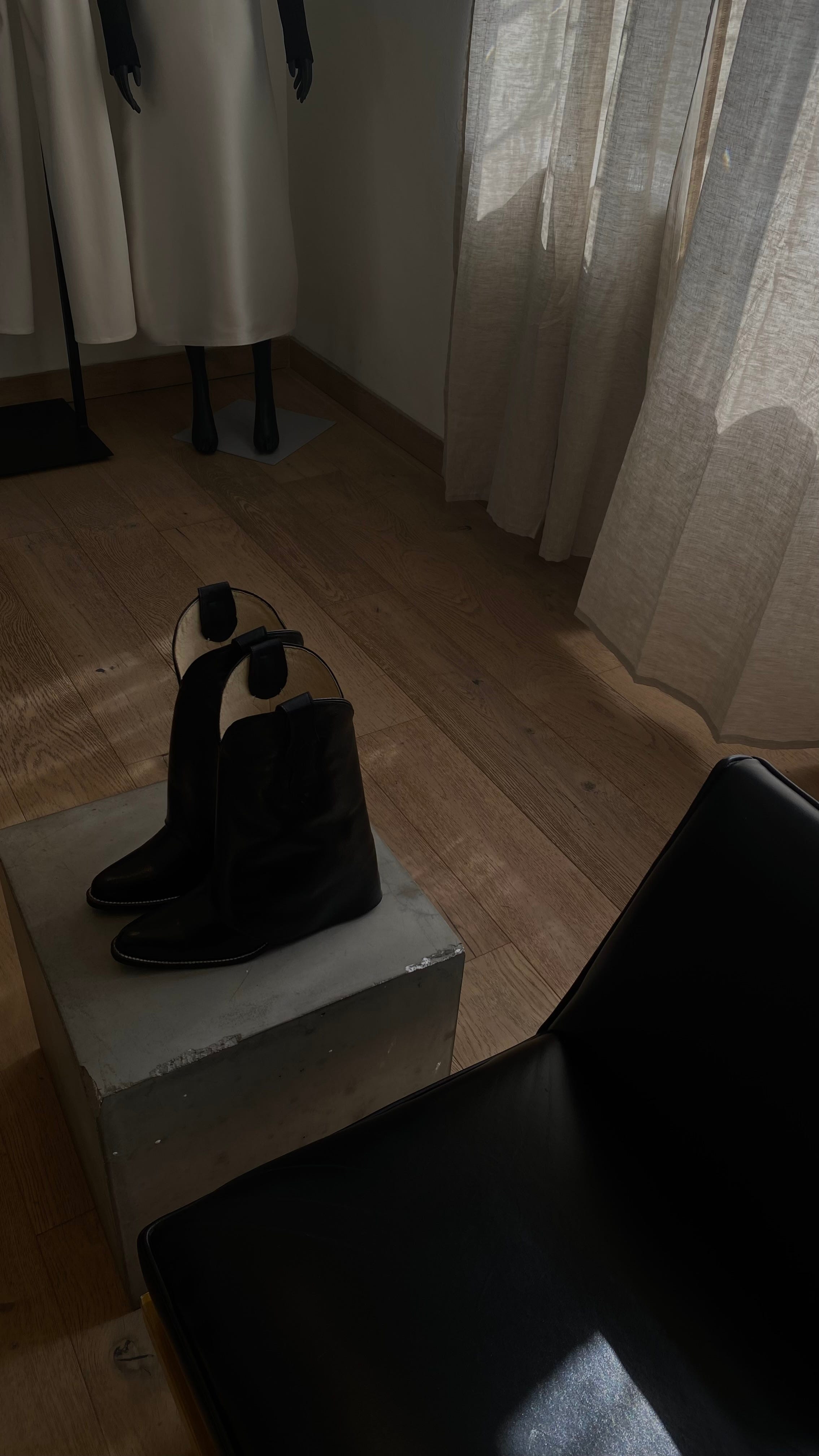 Recap Nov 22 #shotoniphone - by Aldo Decaniz