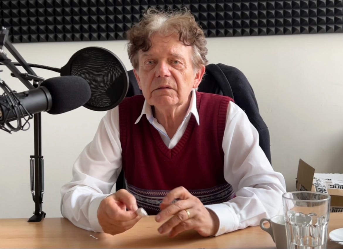 AUDIO: Největší konspirační teorií v historii byl marxismus, říká ...