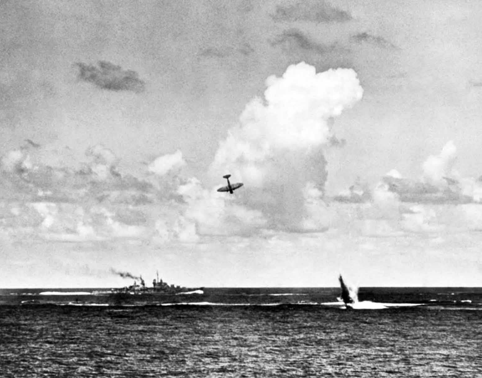 Battle of the Santa Cruz Islands - by Martin Cherrett