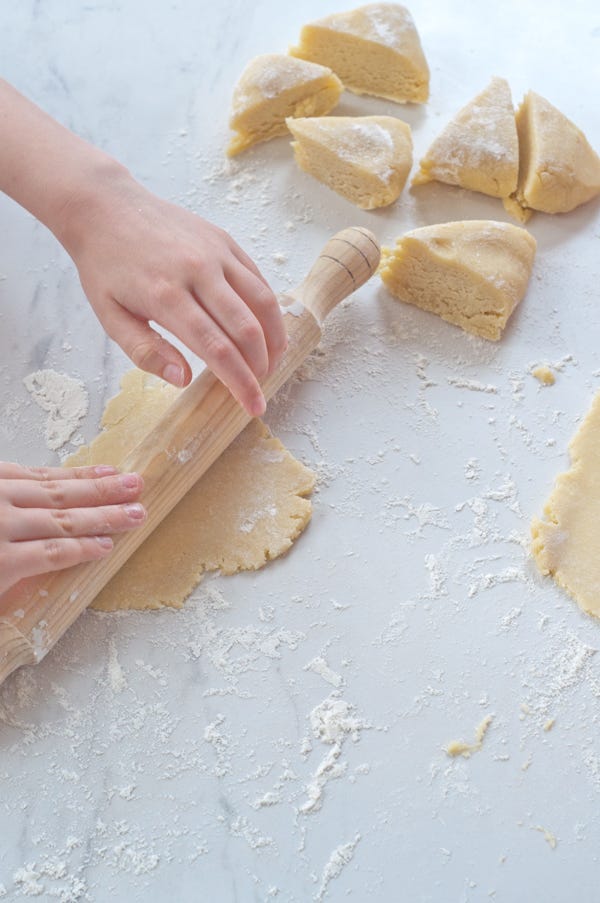 How to make shortcrust pastry by hand - by Mardi Michels