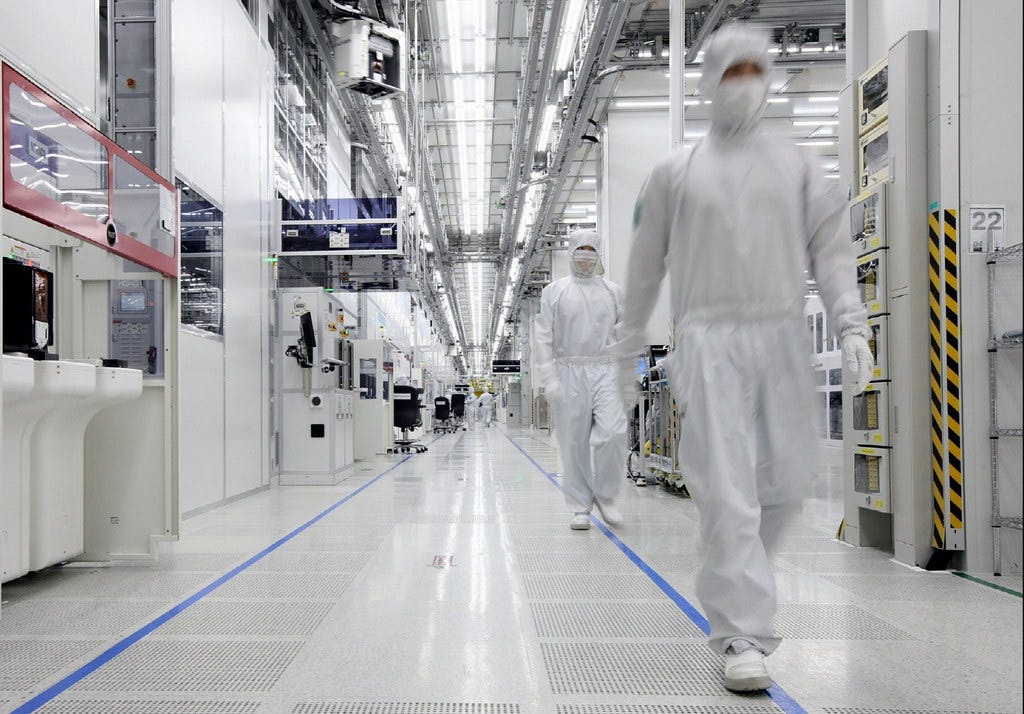 Someone has to run the fabs - by Noah Smith - Noahpinion