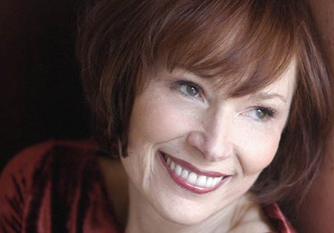 Karen Akers: The Kiss of an Angel - James Grissom