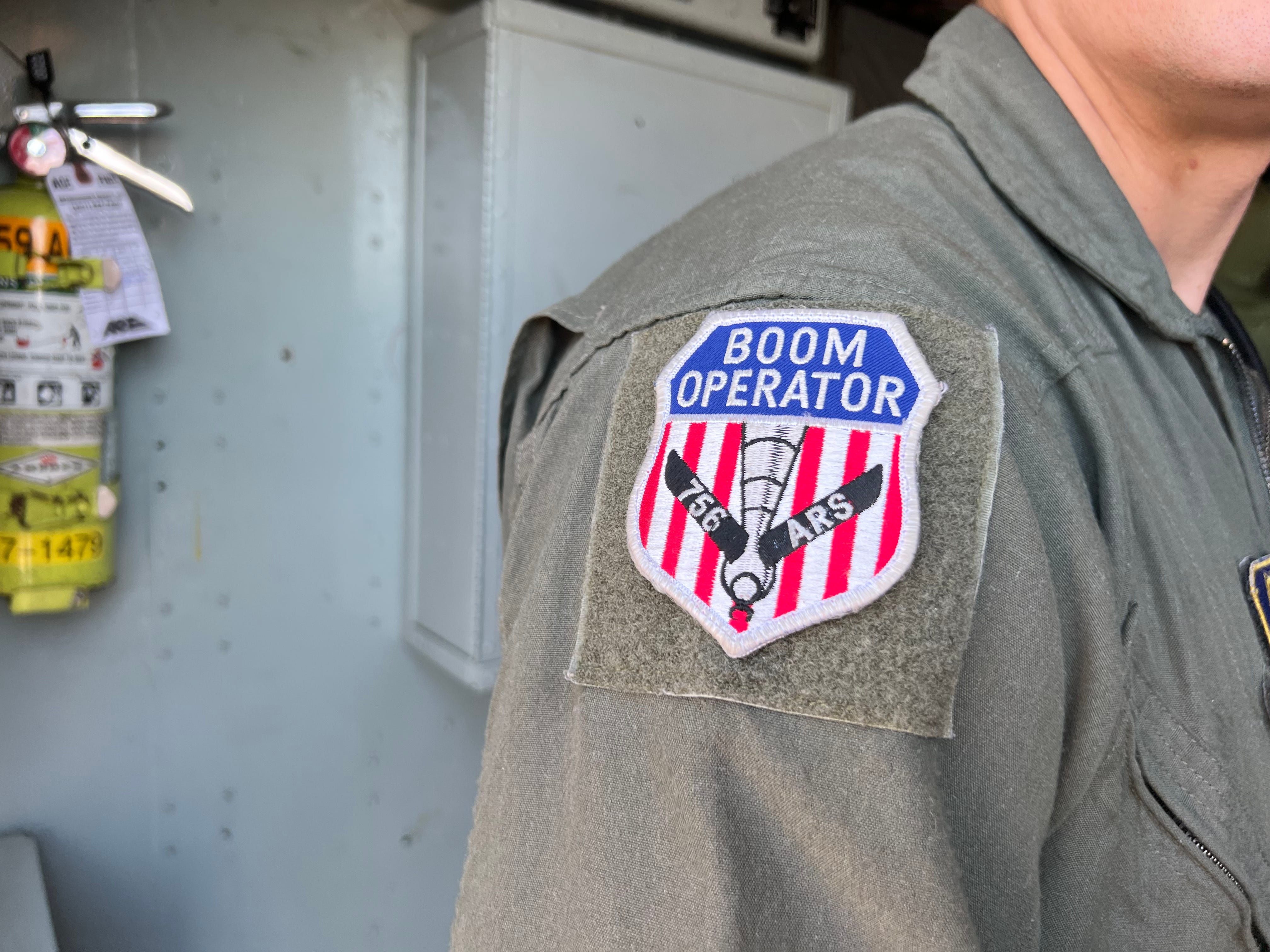 Inside Air Force Mid Air Refueling Plane Boom Pod [VIDEO]