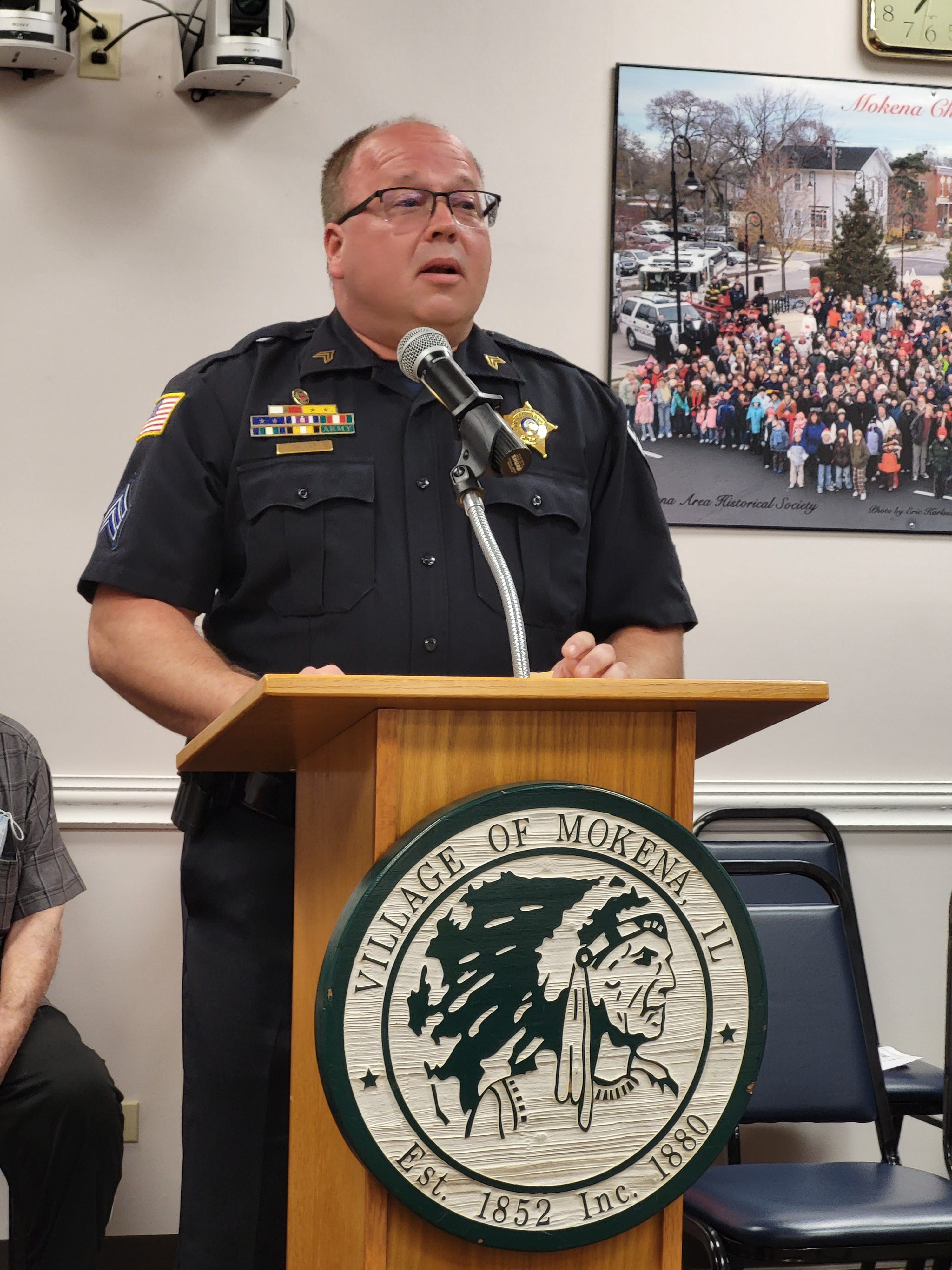 Mokena officials honor three police officers for their efforts in ...