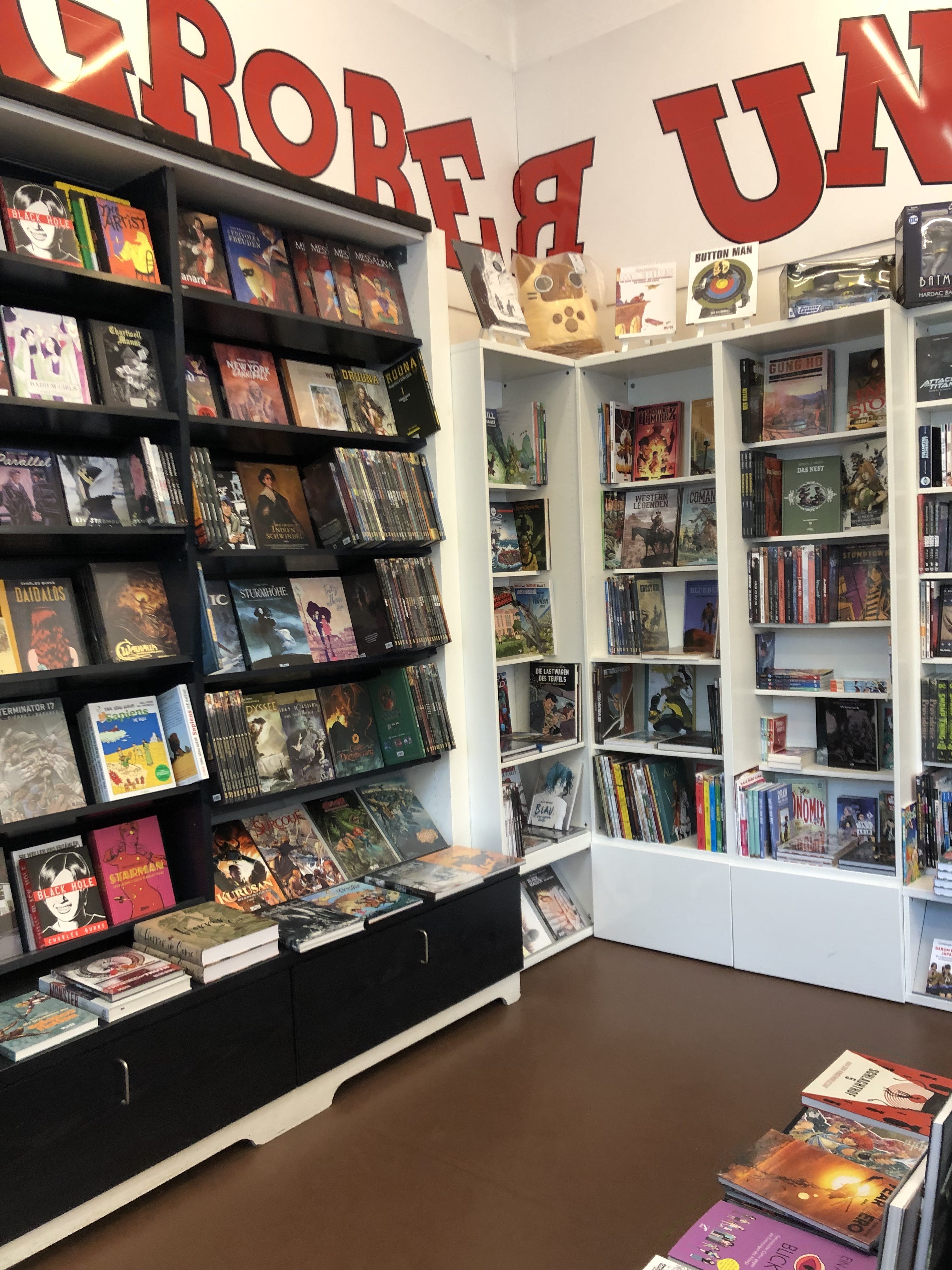 Ursina's Shelf - Berlin for book lovers - Ursina's Shelf