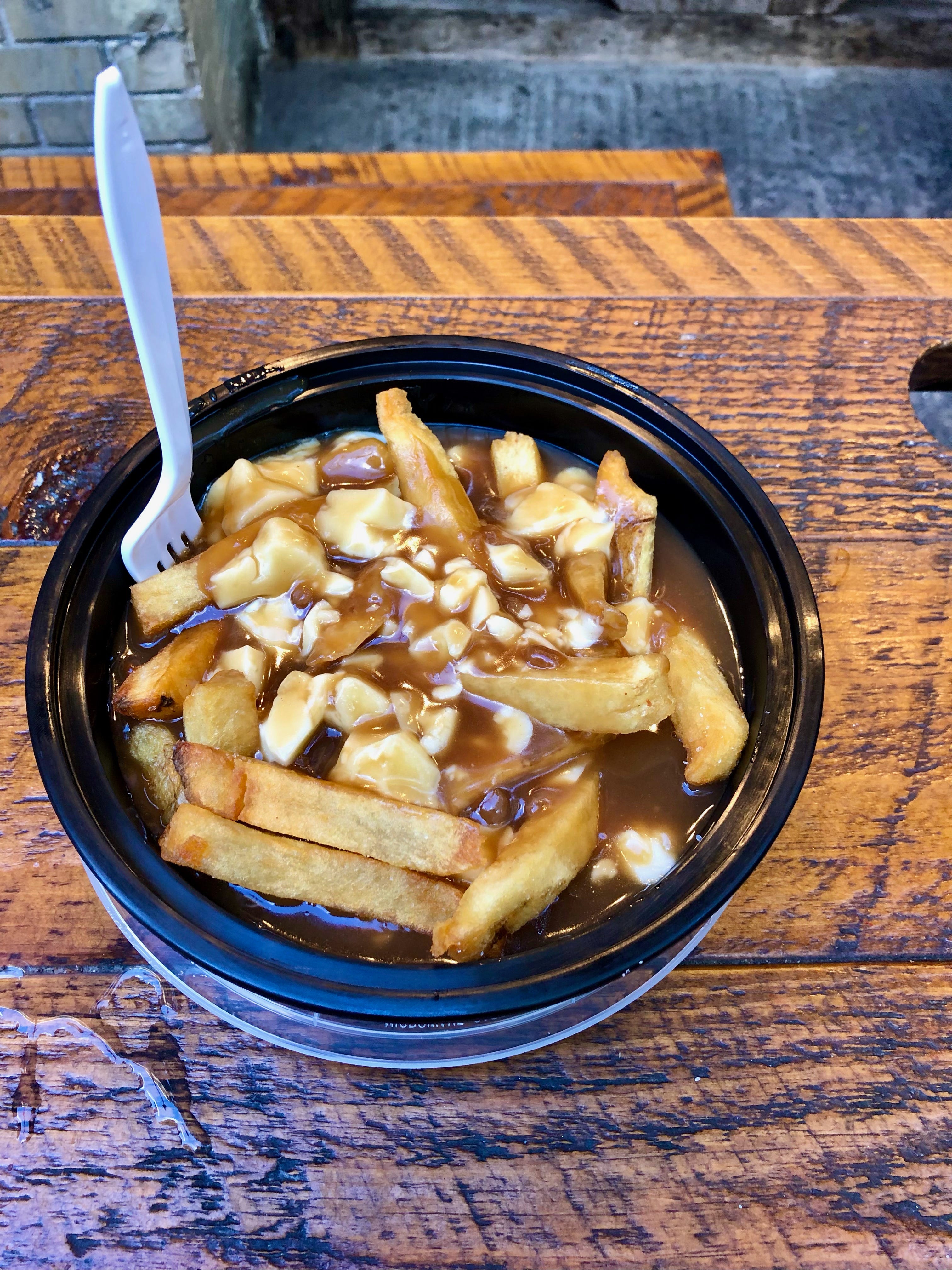 Pommes Frites Poutine