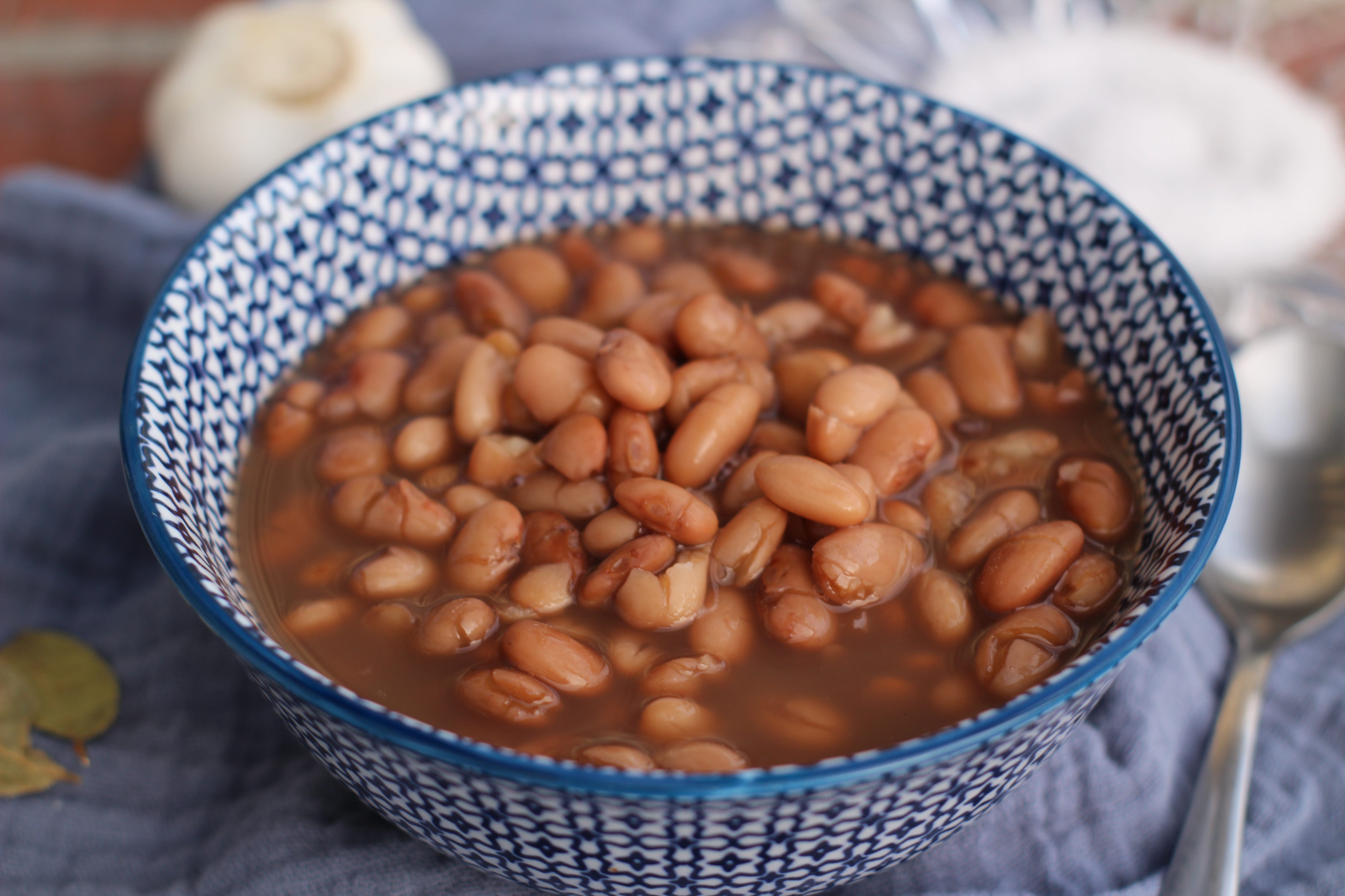 Mexican Pinto Beans - by Maria Villa - BONLEMON