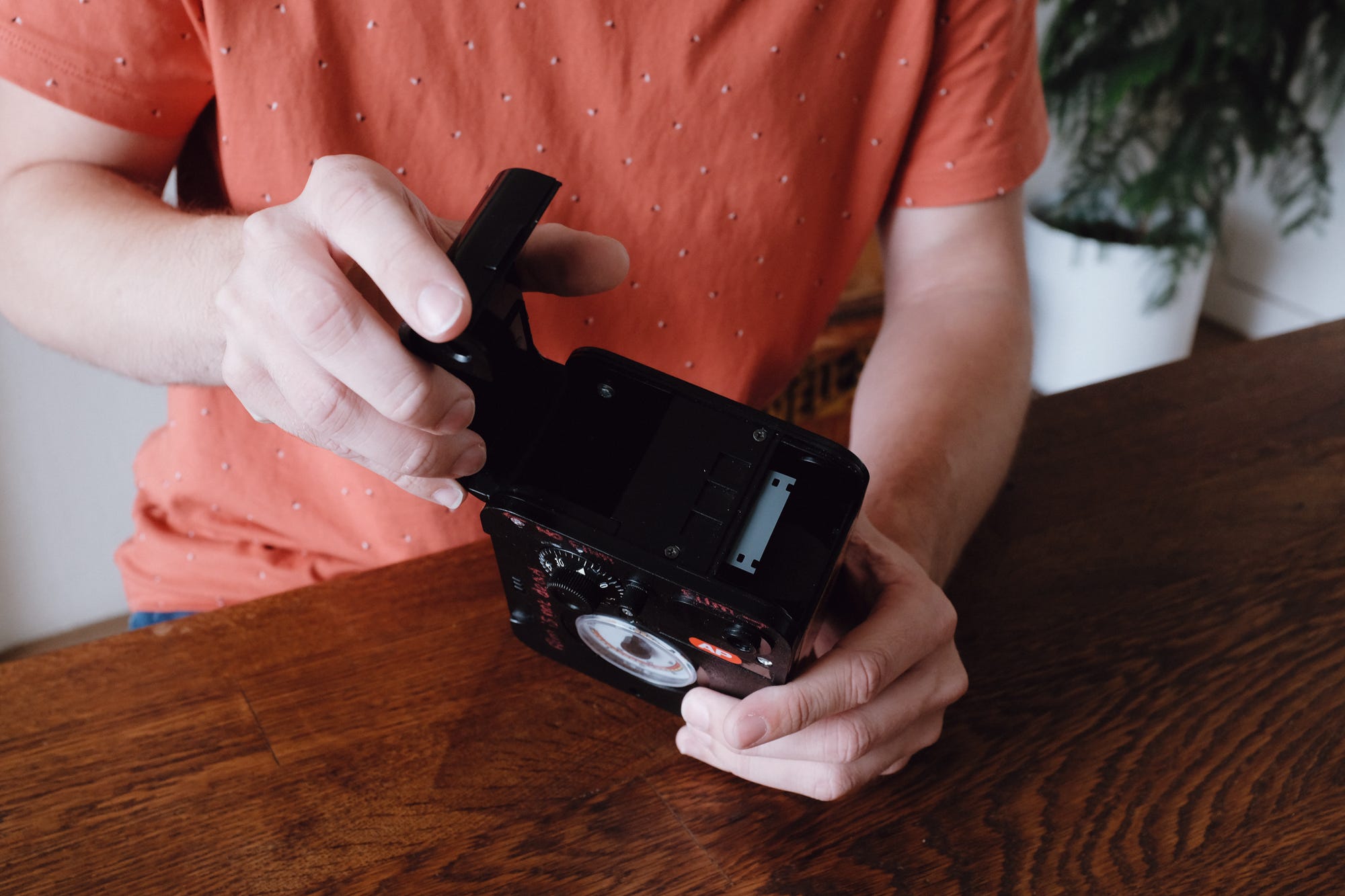 Process 037 ☼ How To Bulk Roll Film (And Save Money)