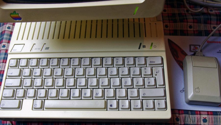 Pictures of some weird computer keyboards.