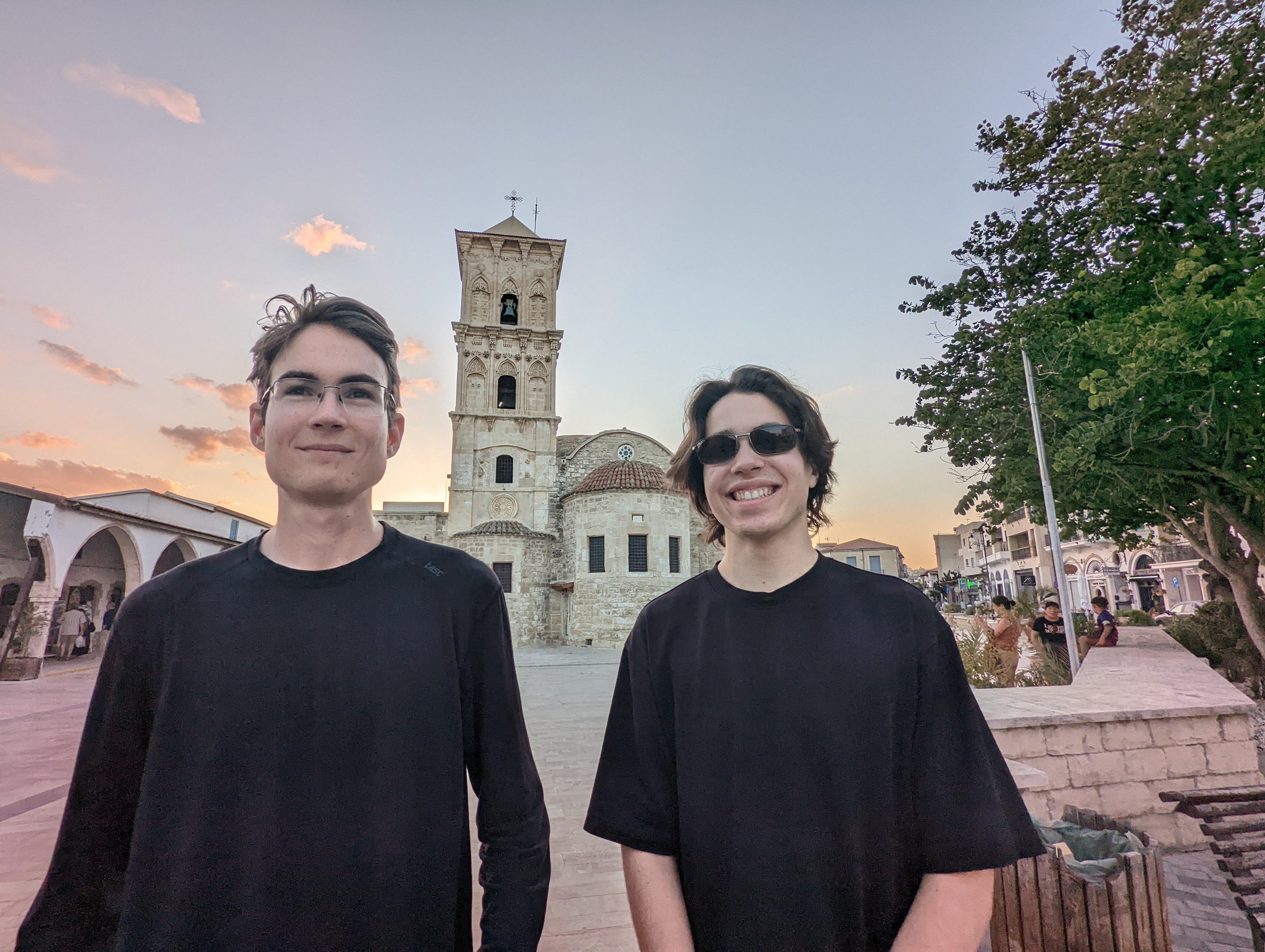 Larnaca Confidential: привет, Cyprus!