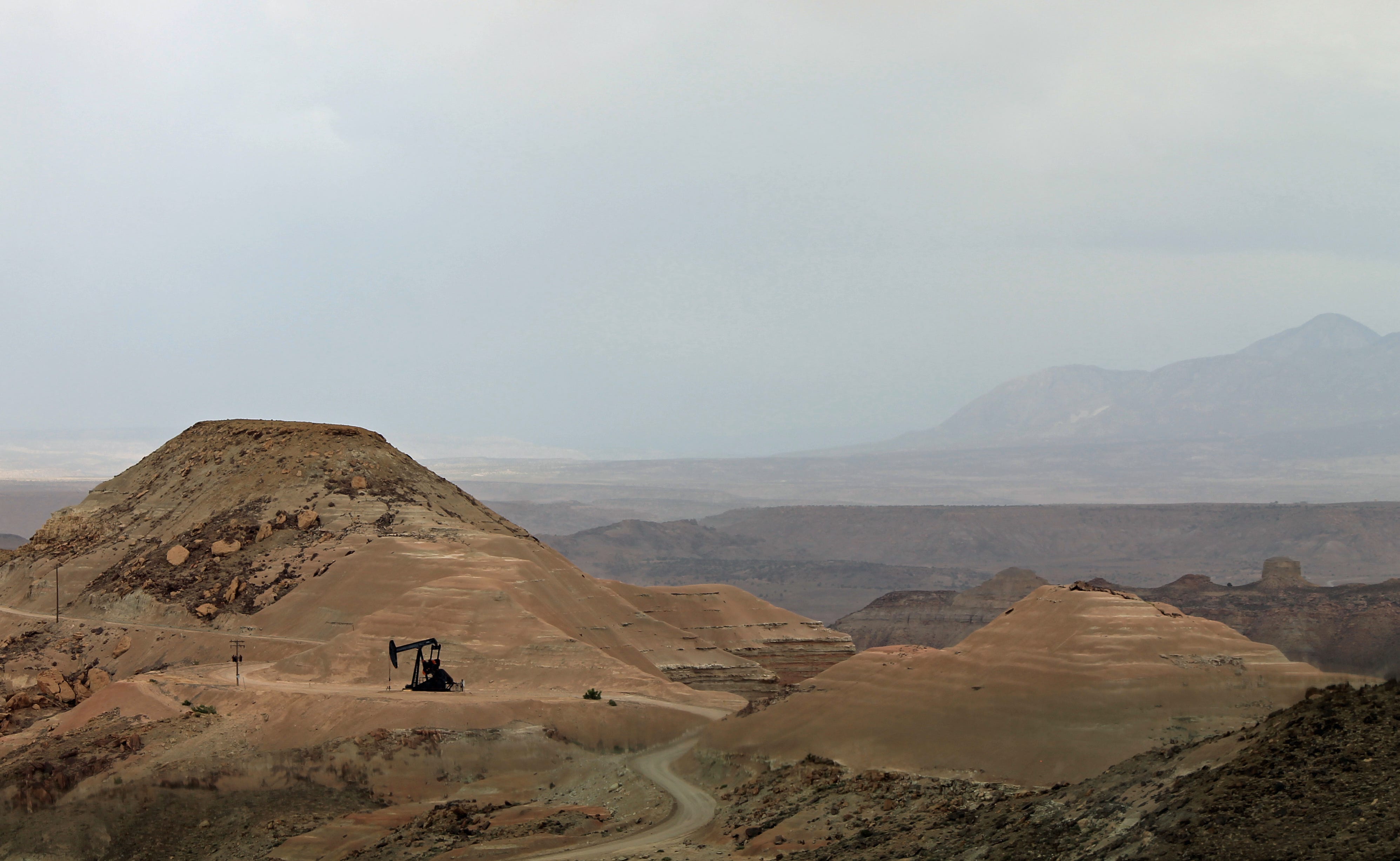 History Repeats: The Rattlesnake Field and Aneth oil