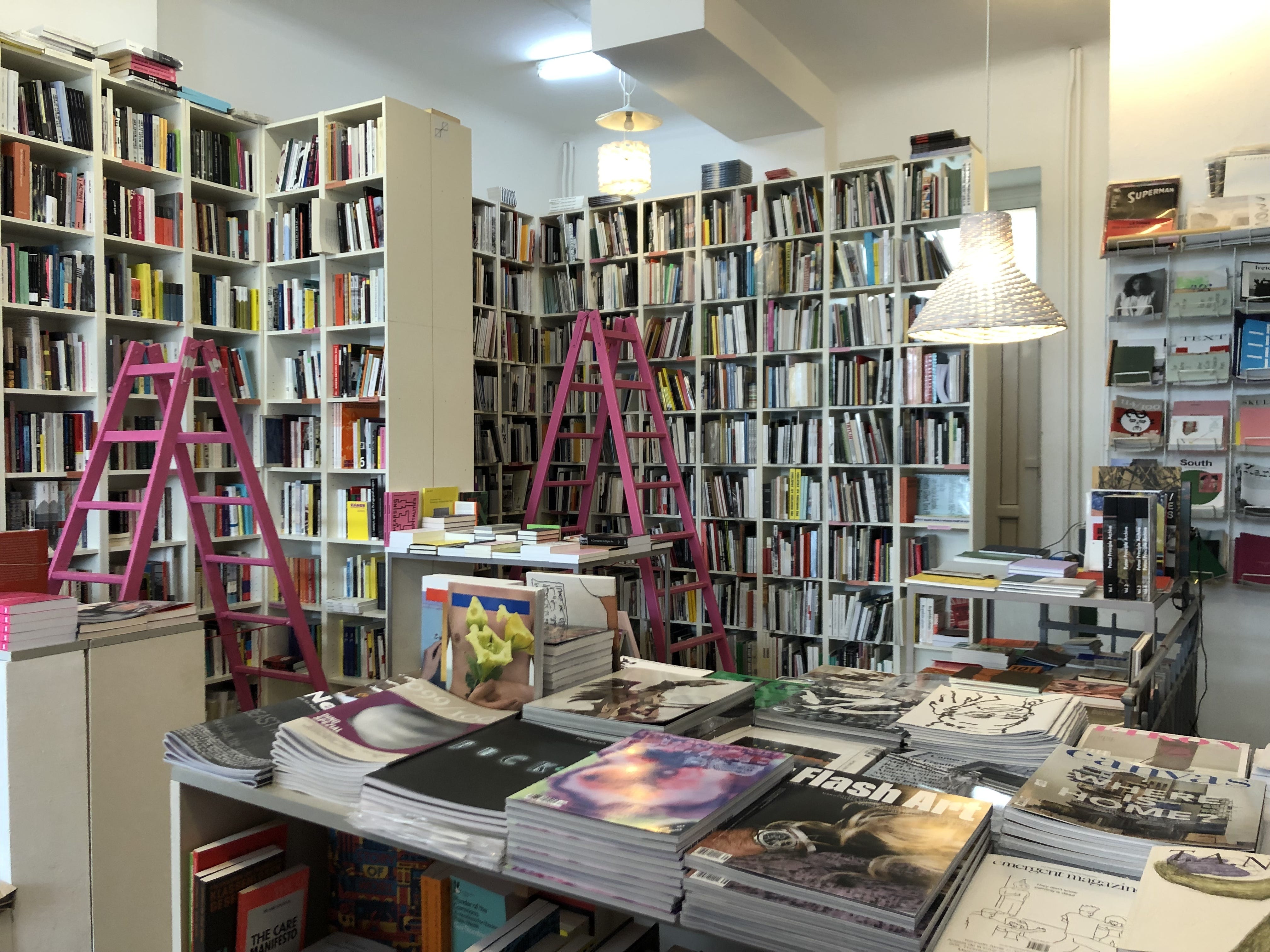 Ursina's Shelf - Berlin for book lovers - Ursina's Shelf