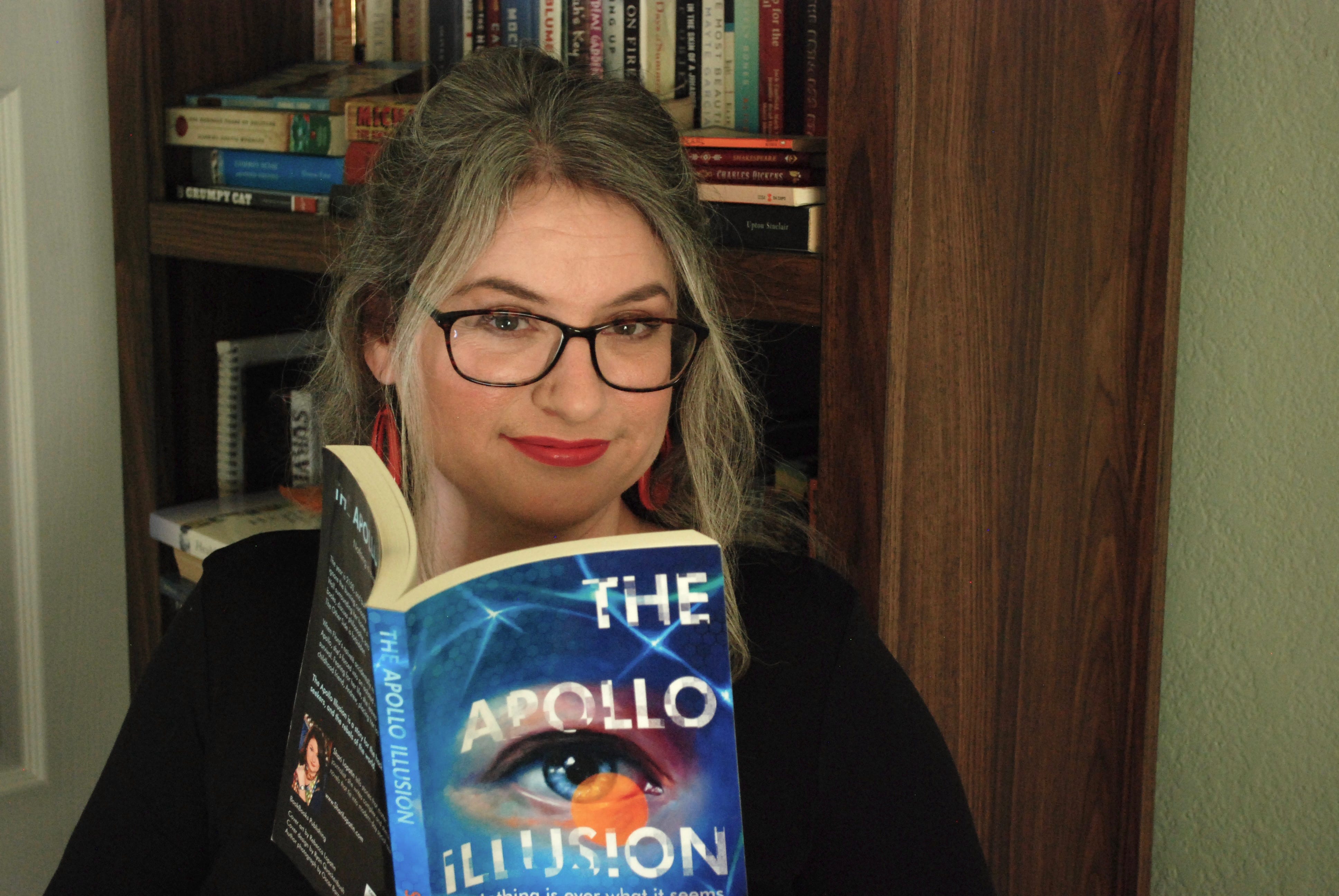 Meet Shari Lopatin from "Rogue Writer" - by Mike DeFrench