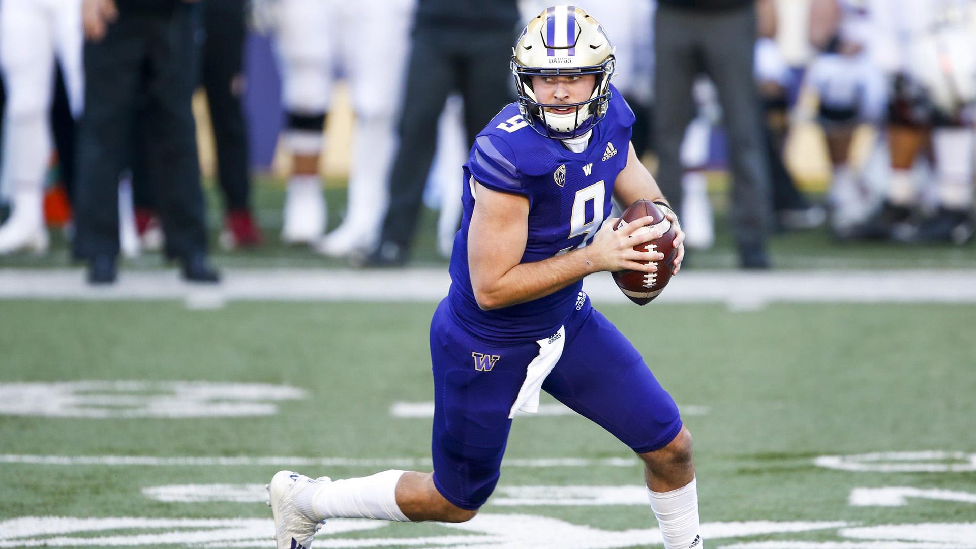 UCLA Football Preview: Bruin Defense Needs to Stop Dylan Morris