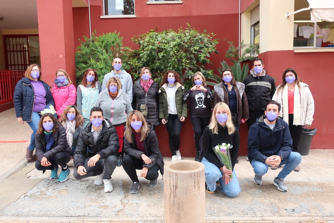 Día de la Mujer - by Eloise Barry - File Away