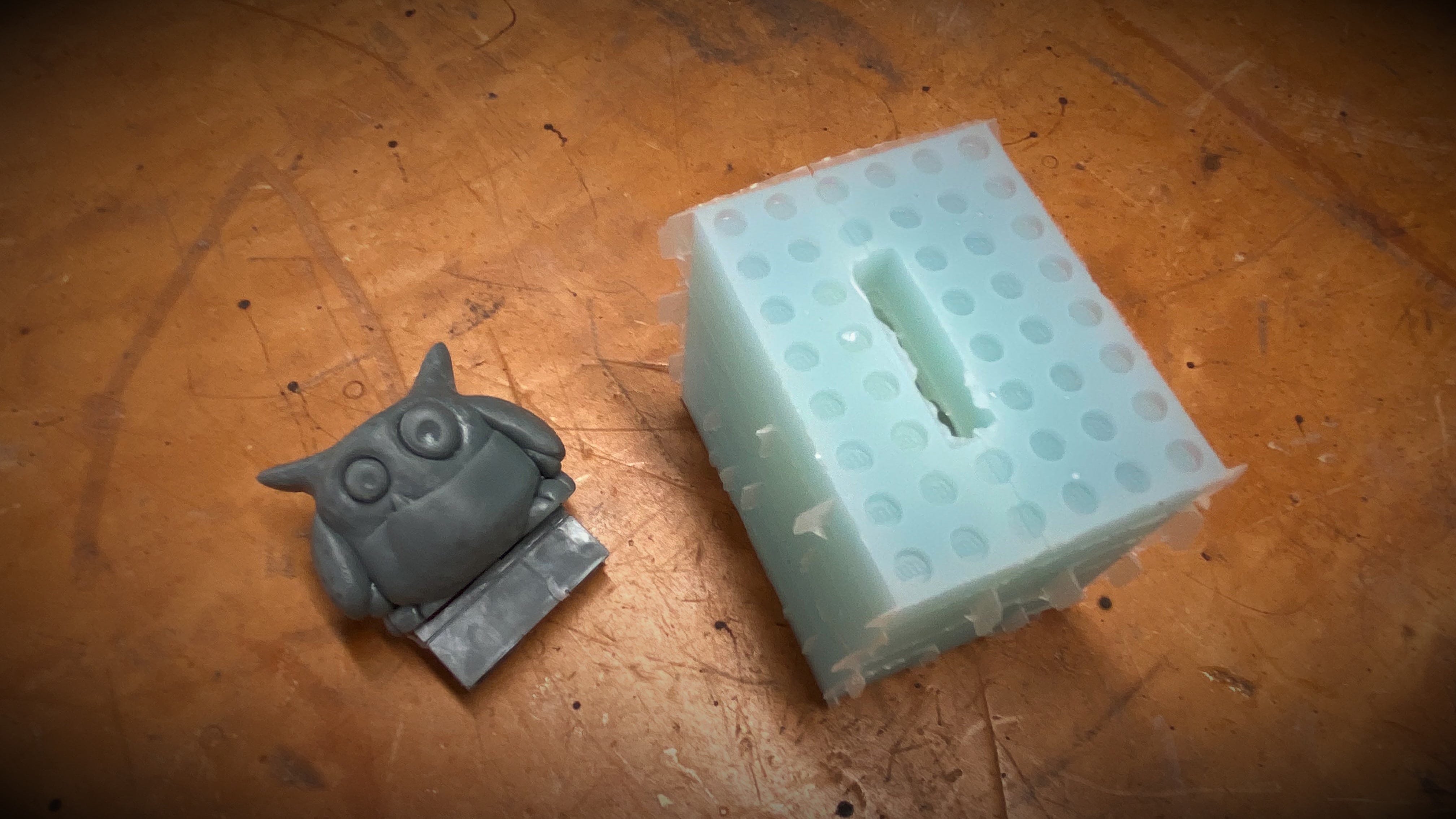 Stinky beast - J ROBERT CLARK - MAKES