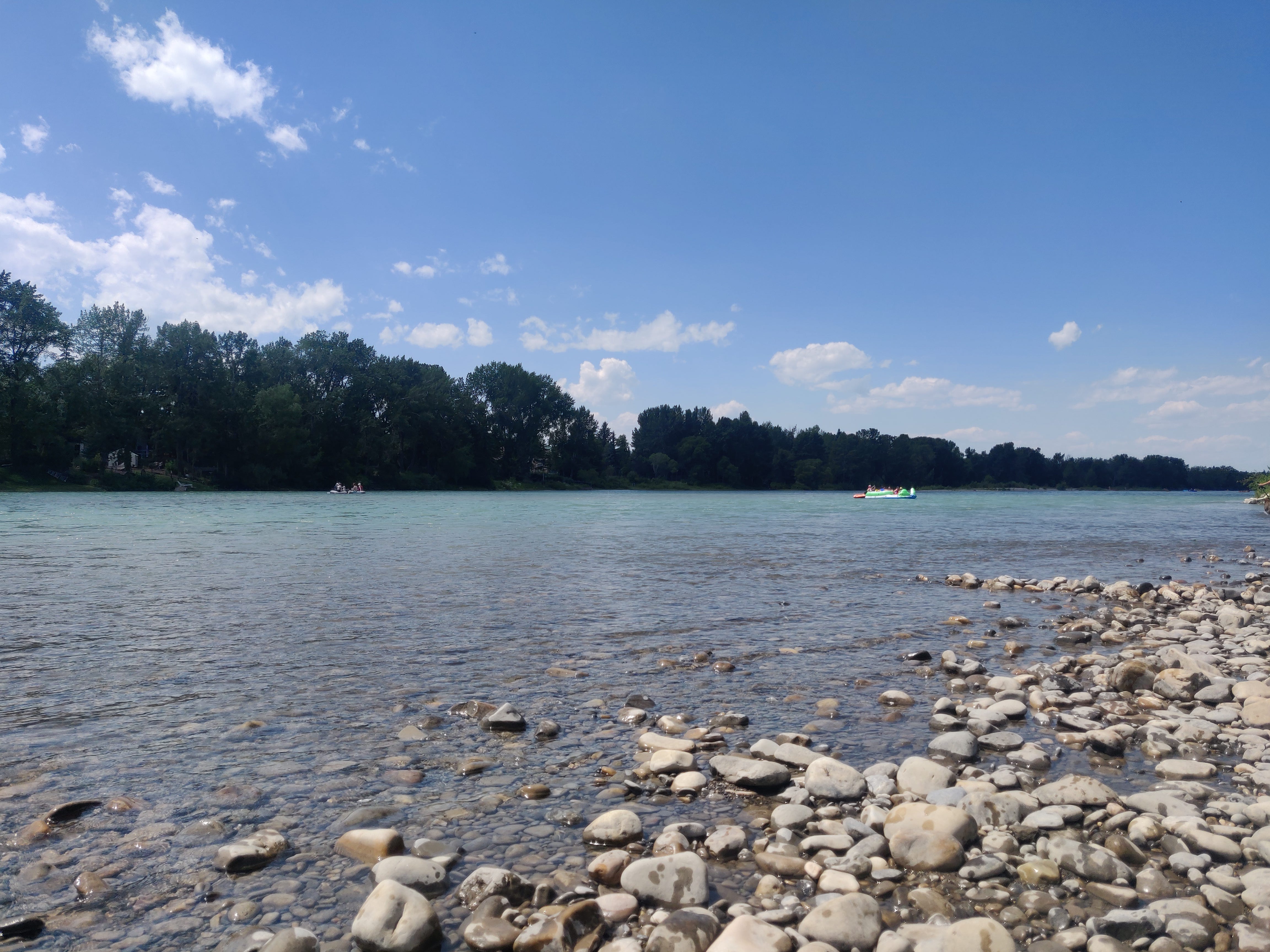 The most refreshing mountain swimming spots near(ish) Calgary