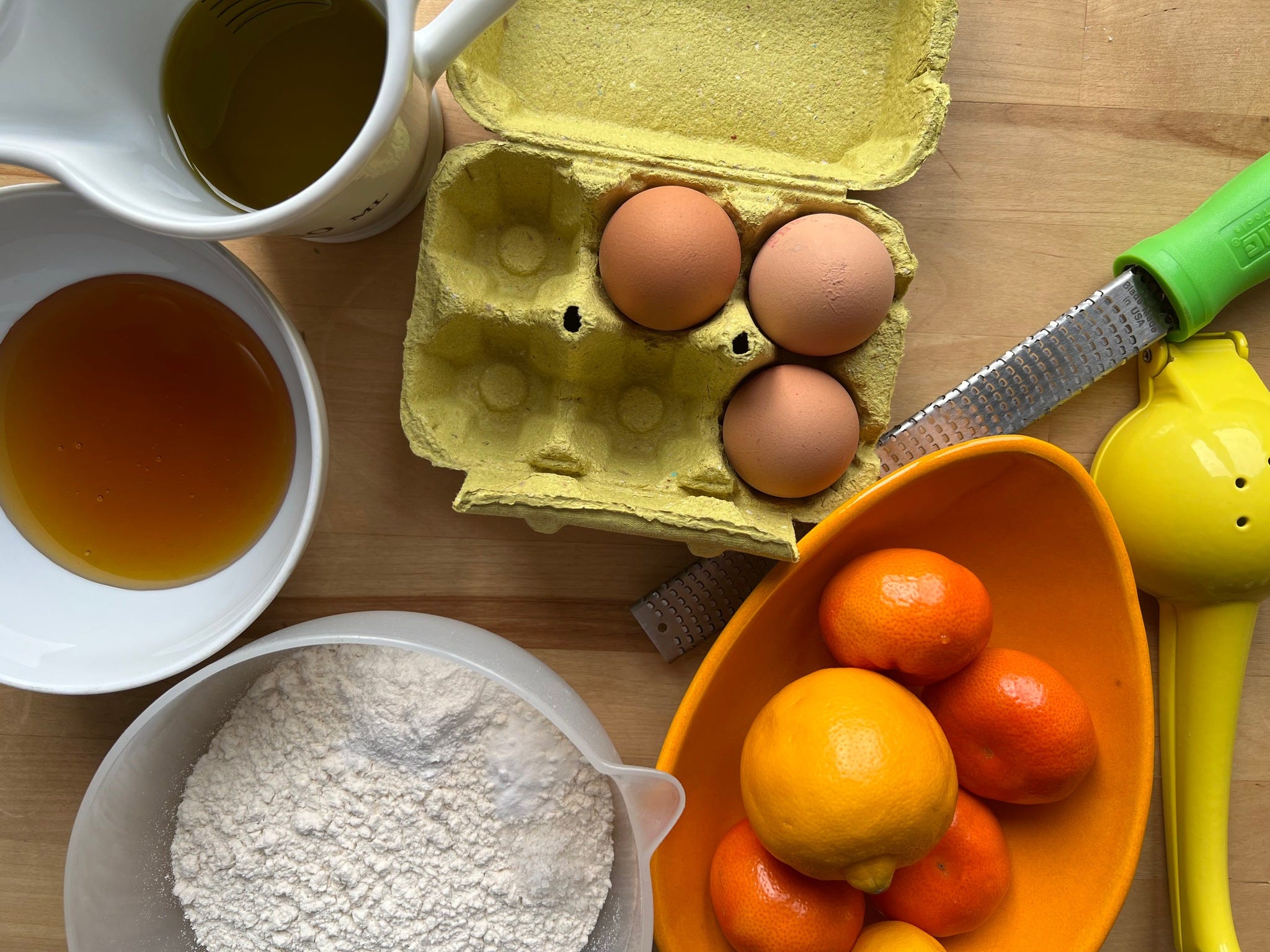 Make people happy: Bake this citrusy cake