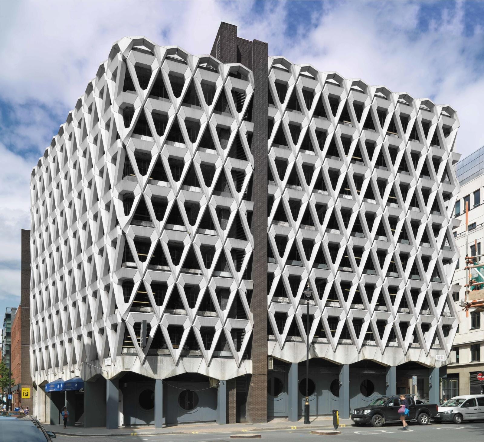 smocking - by Jane Brocket - yarnstorm