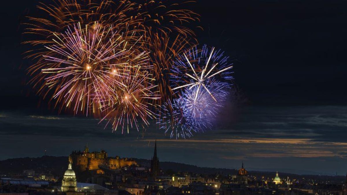 8 Ways To Celebrate Hogmanay - by Scriptor Cogitationum