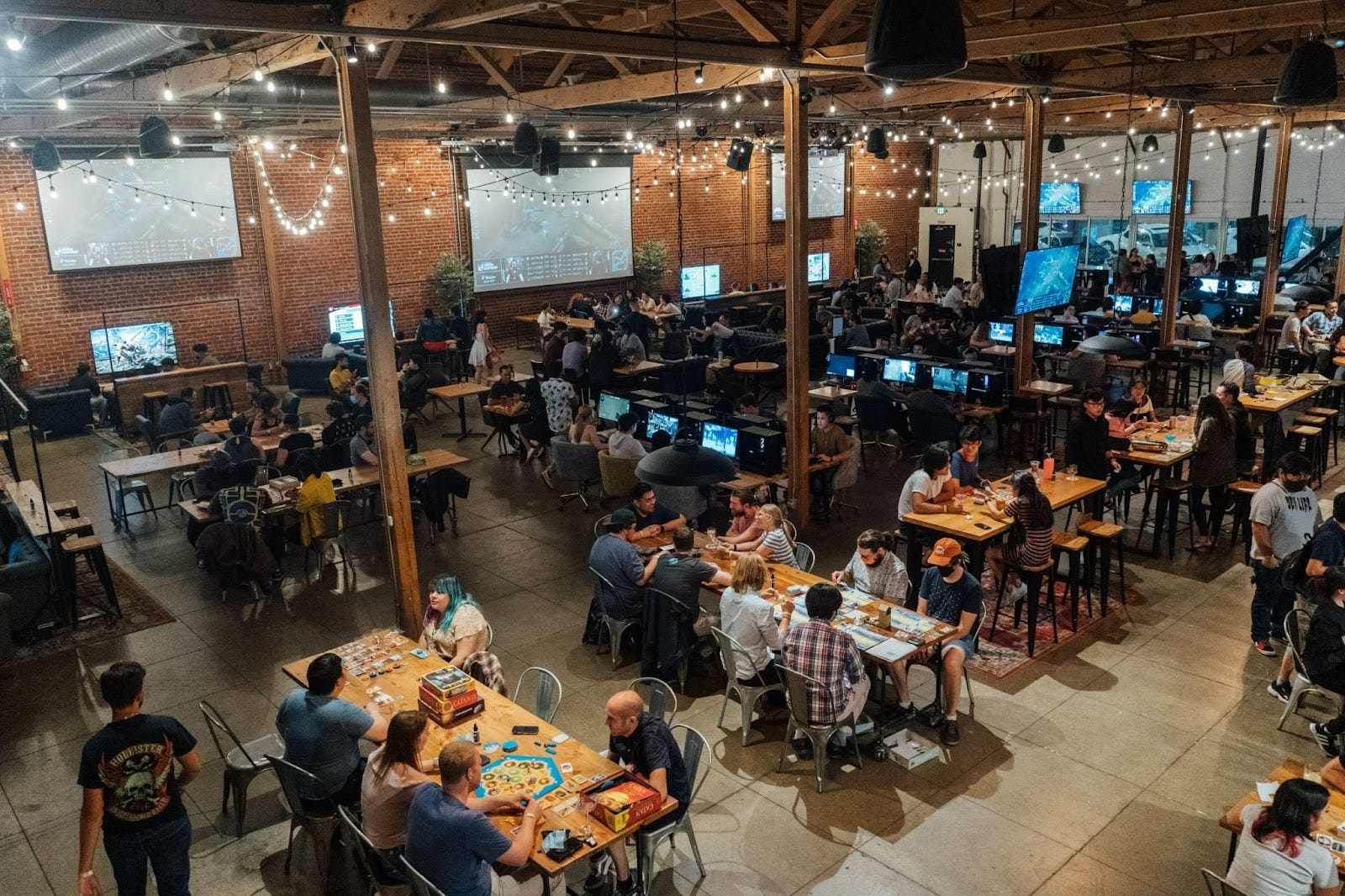 A bar where everybody knows your game - by Marques Edge