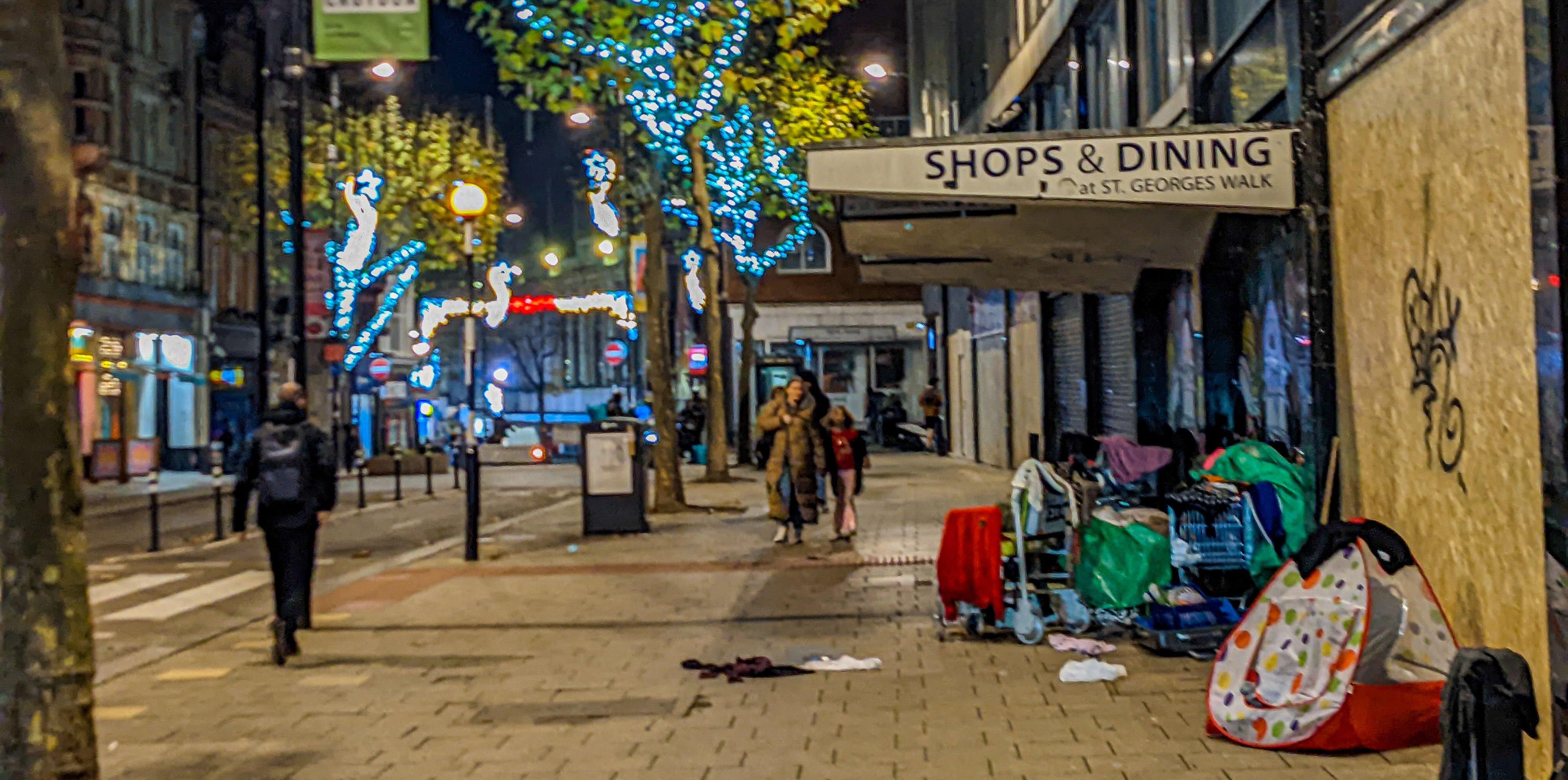 Seven Surprising Things About London - by Brent Hartinger