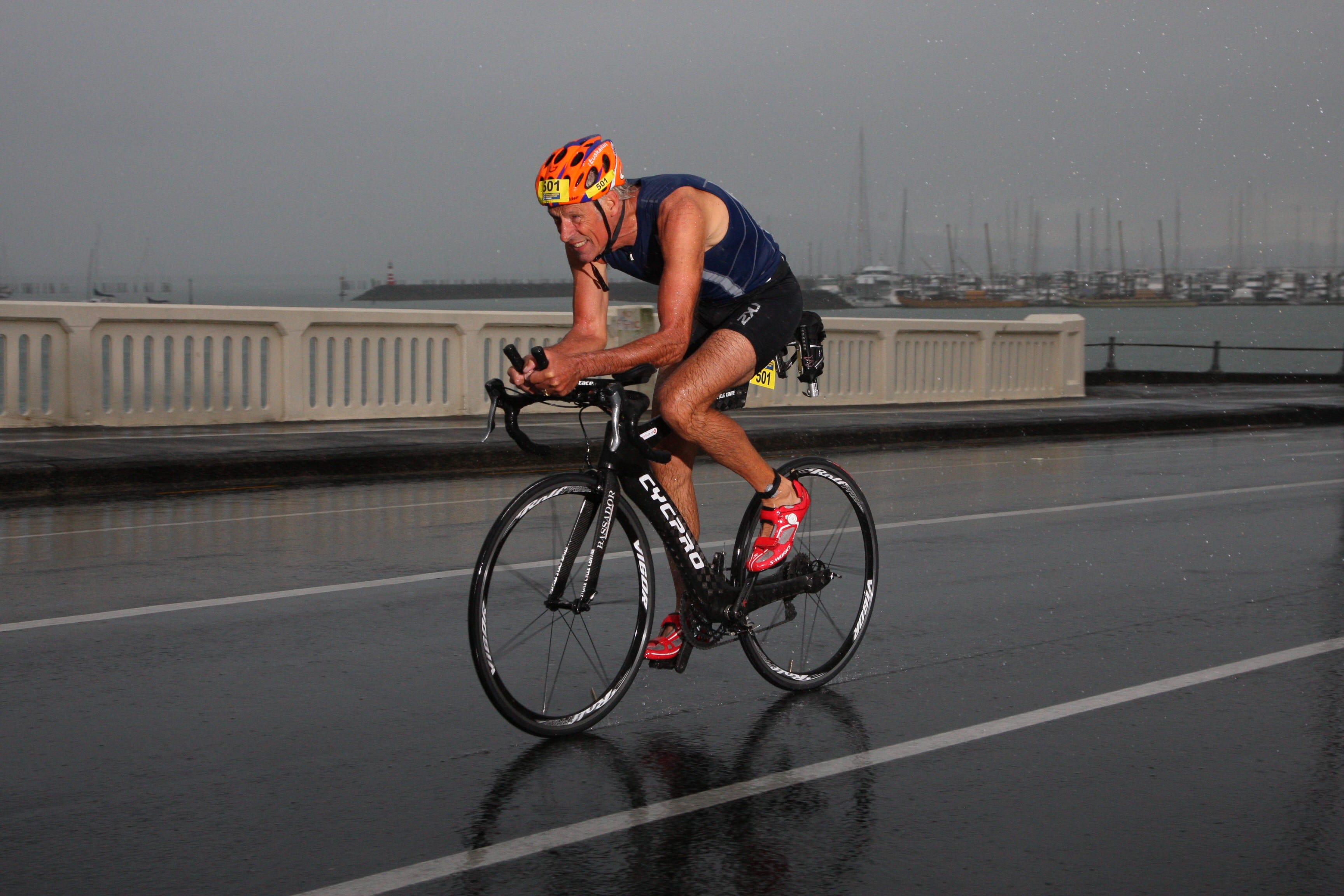 The Competitive Amateur - by Gordo Byrn and john hellemans