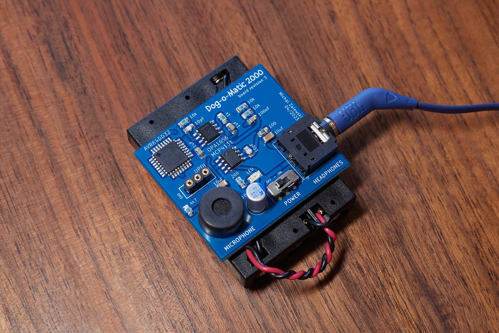 Making sense of surface-mount components - lcamtuf’s thing