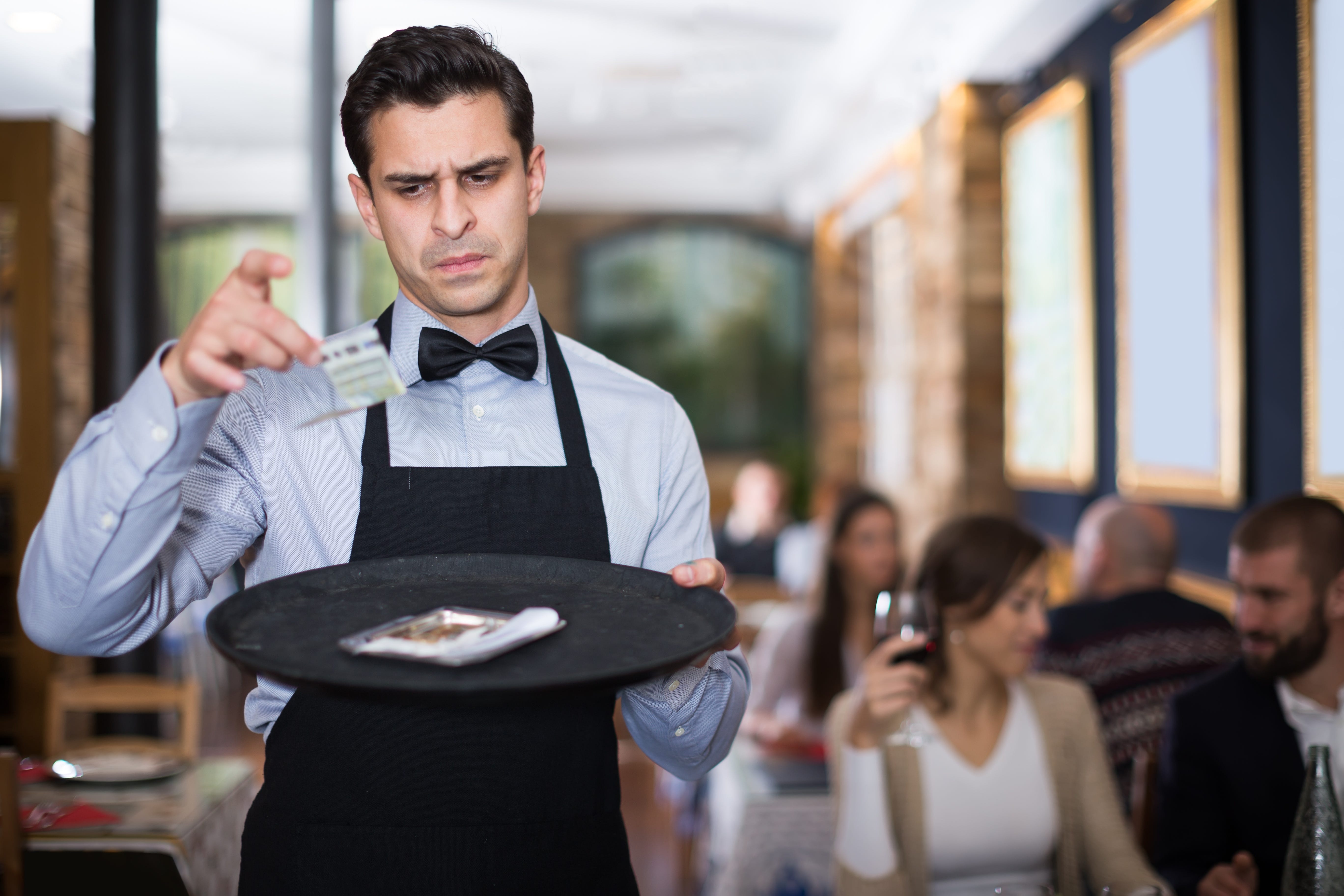 Tipping in Mexico - by Mike Leavy - Mexico Listo