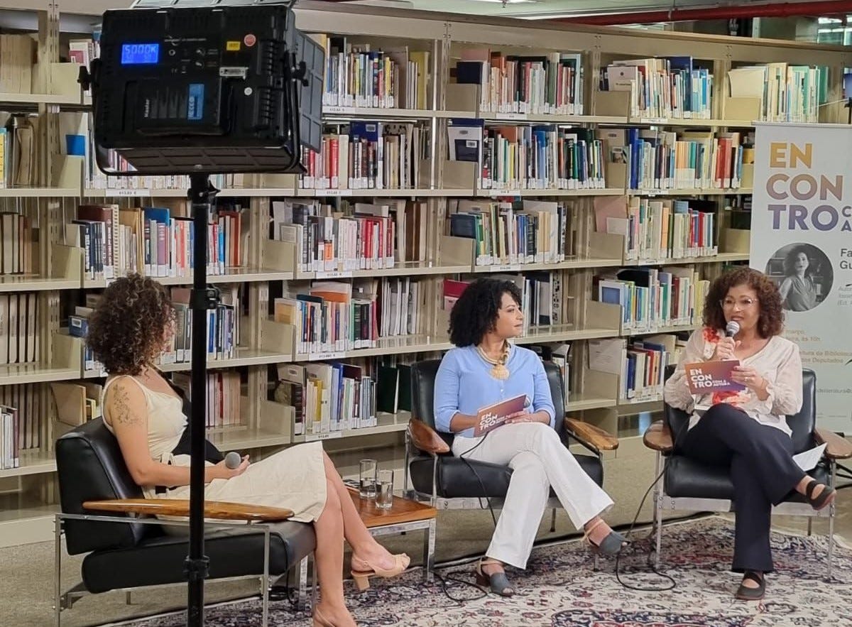 O desafio de ser escritora contemporânea
