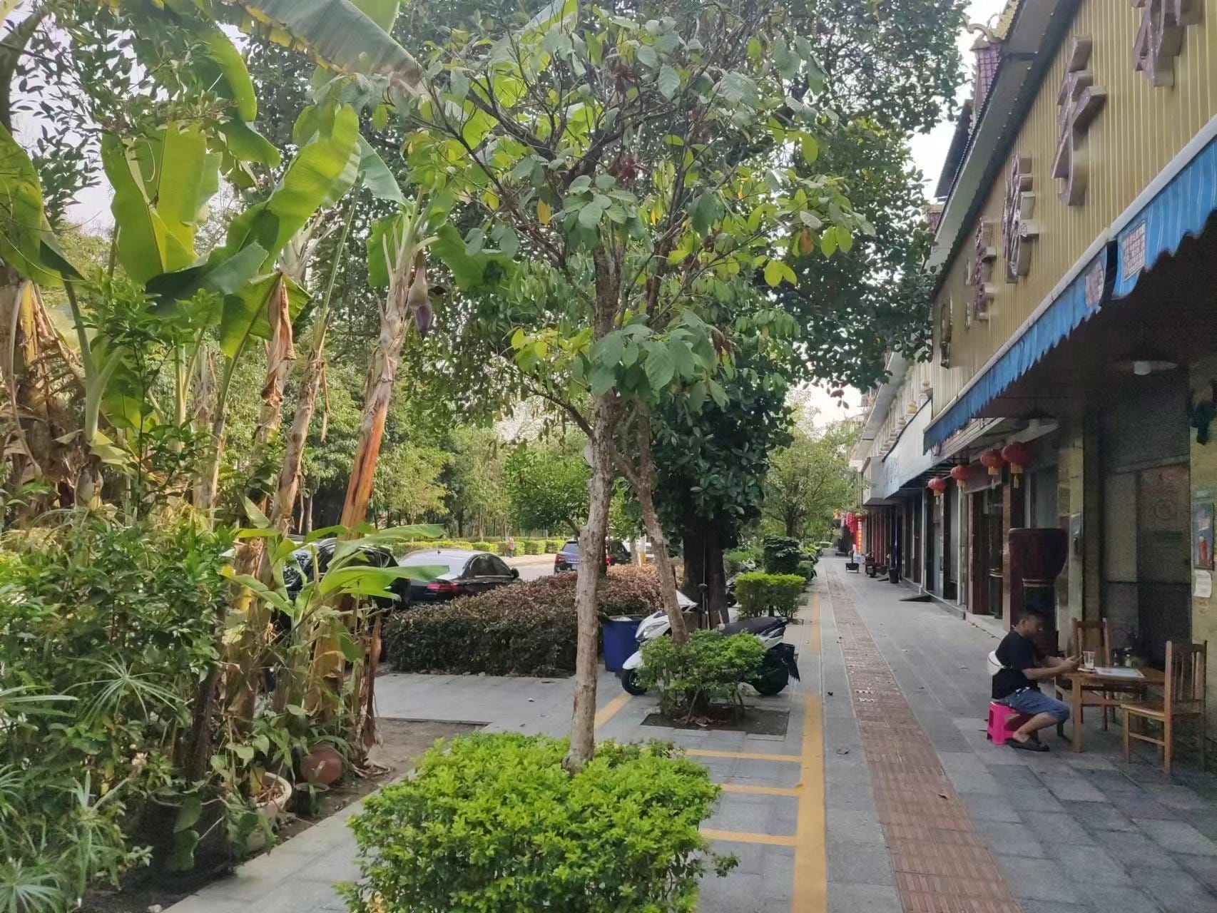 Ruili: The most locked-down city in China