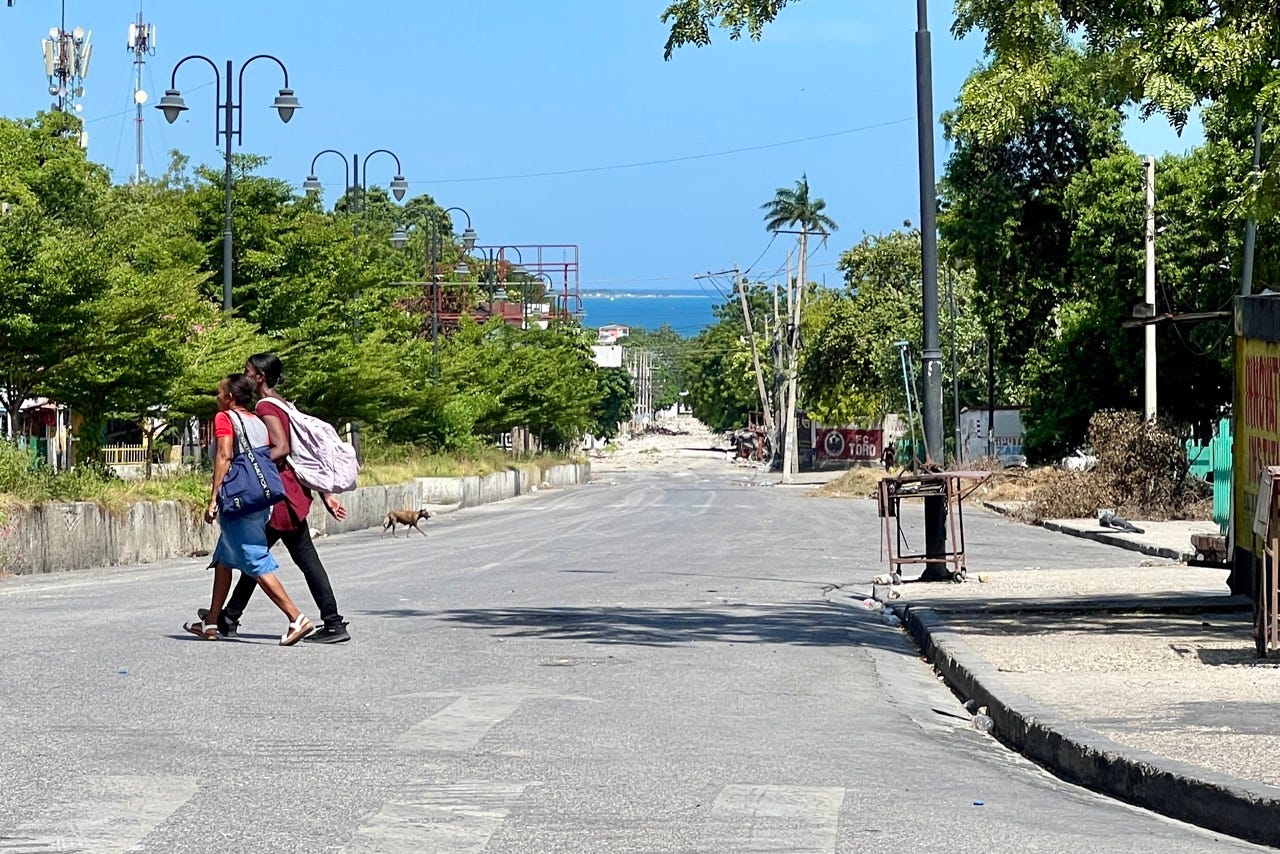 #41 - Sur la dernière route libre pour sortir de Port-au-Prince