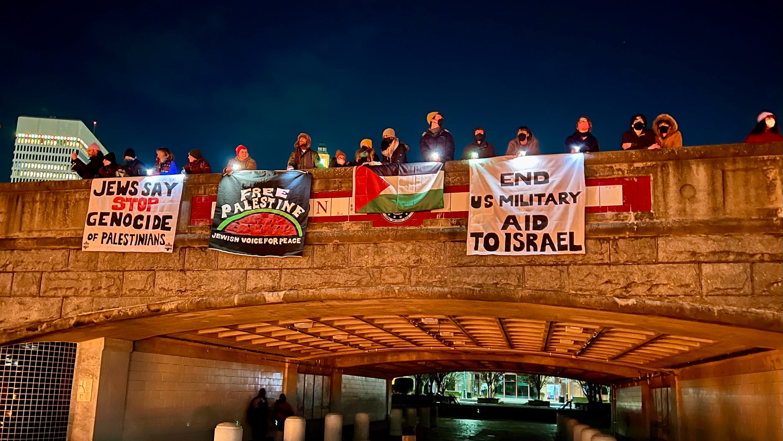 Jewish Voice for Peace RI drops banners at Waterfire calling for ceasefire