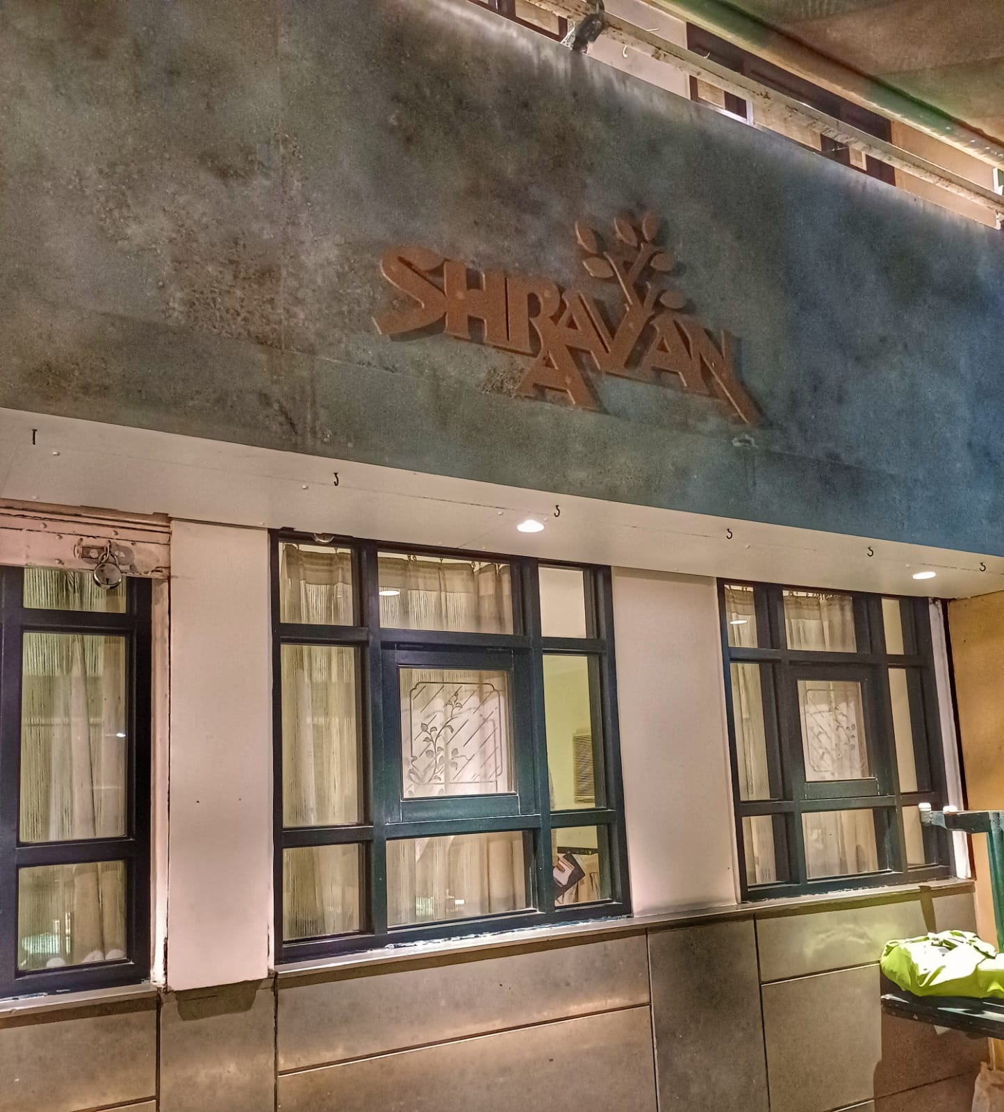 Valuing my favorite restaurant - by Dhruv Maniyar