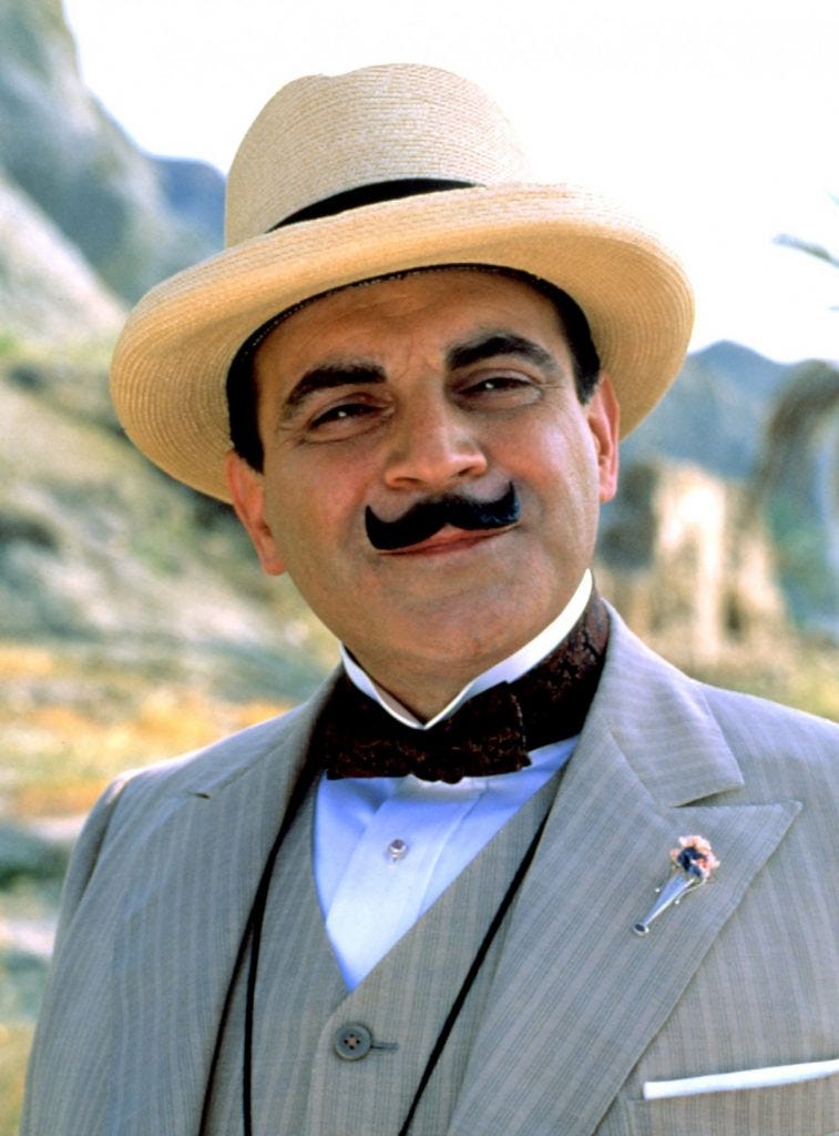 How The Cravat Adds Elegance To Fashion Ensembles?
