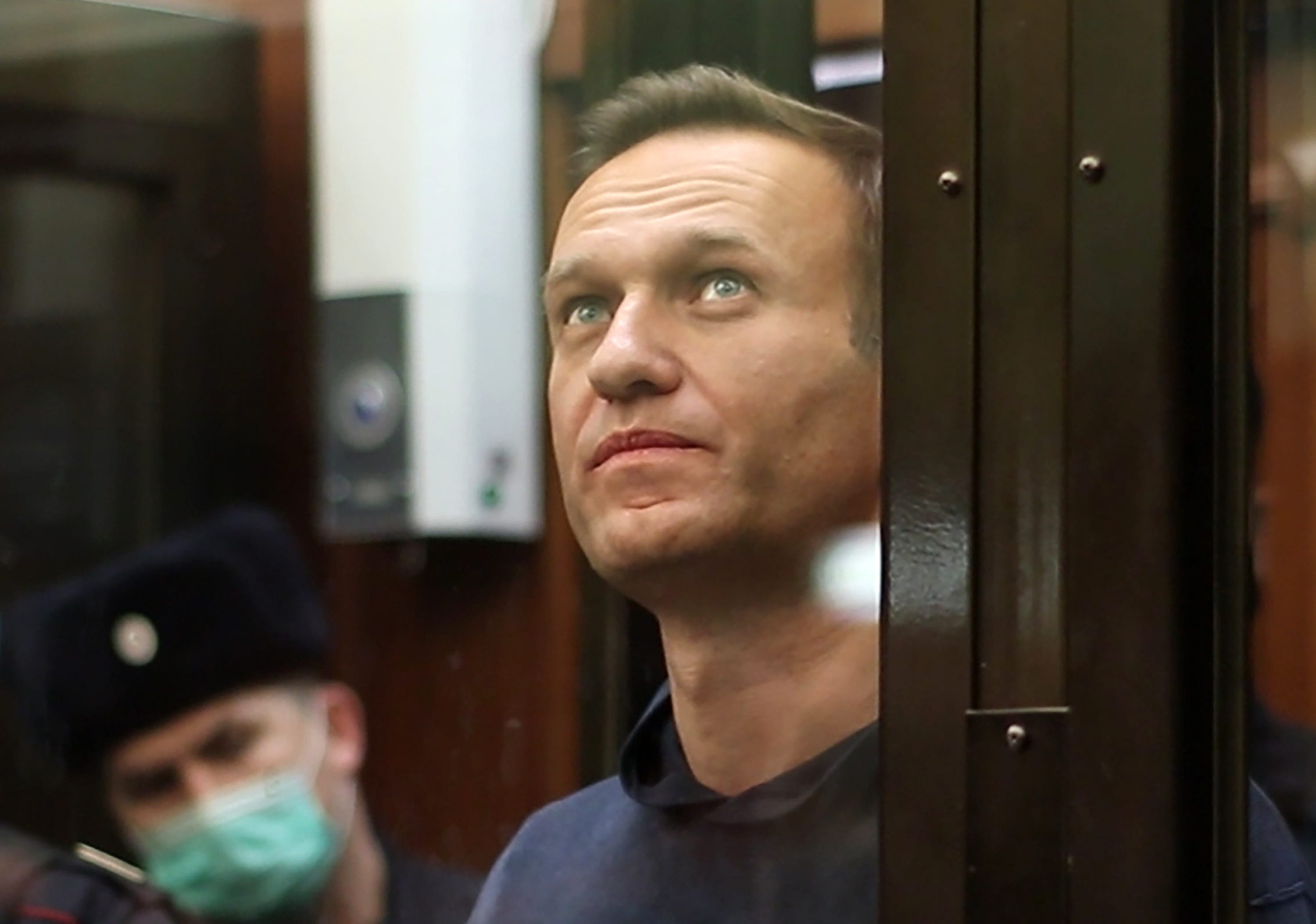 Navalny Walks in the Footsteps of the Great Russian Dissidents